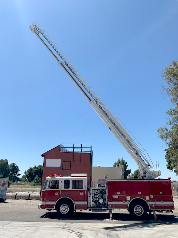 1997 Pierce Saber 65' Telesqurt | Used Truck Details