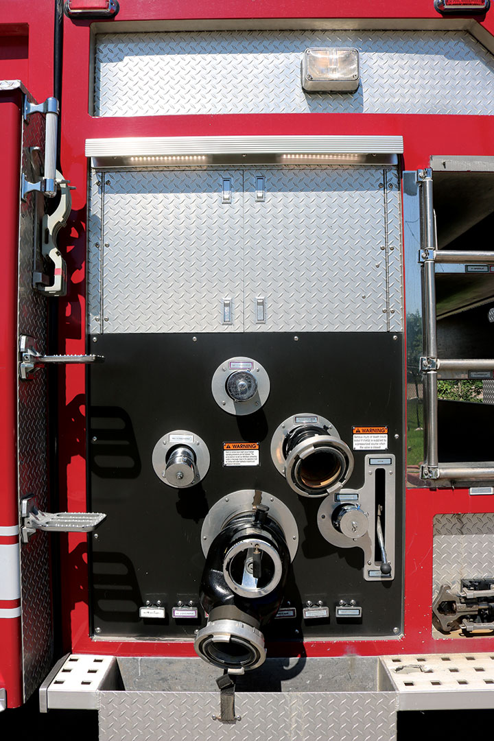2006 Ferrara Intruder II Pumper | Used Truck Details