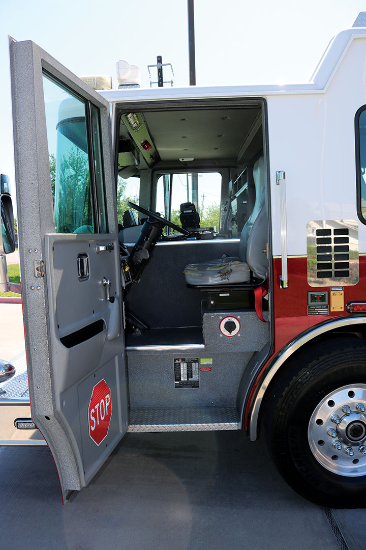 2006 Ferrara Intruder II Pumper | Used Truck Details