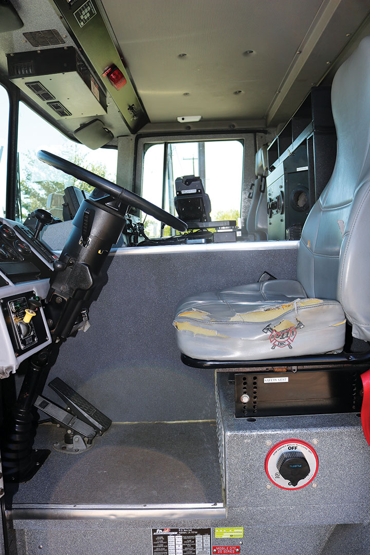 2006 Ferrara Intruder II Pumper | Used Truck Details