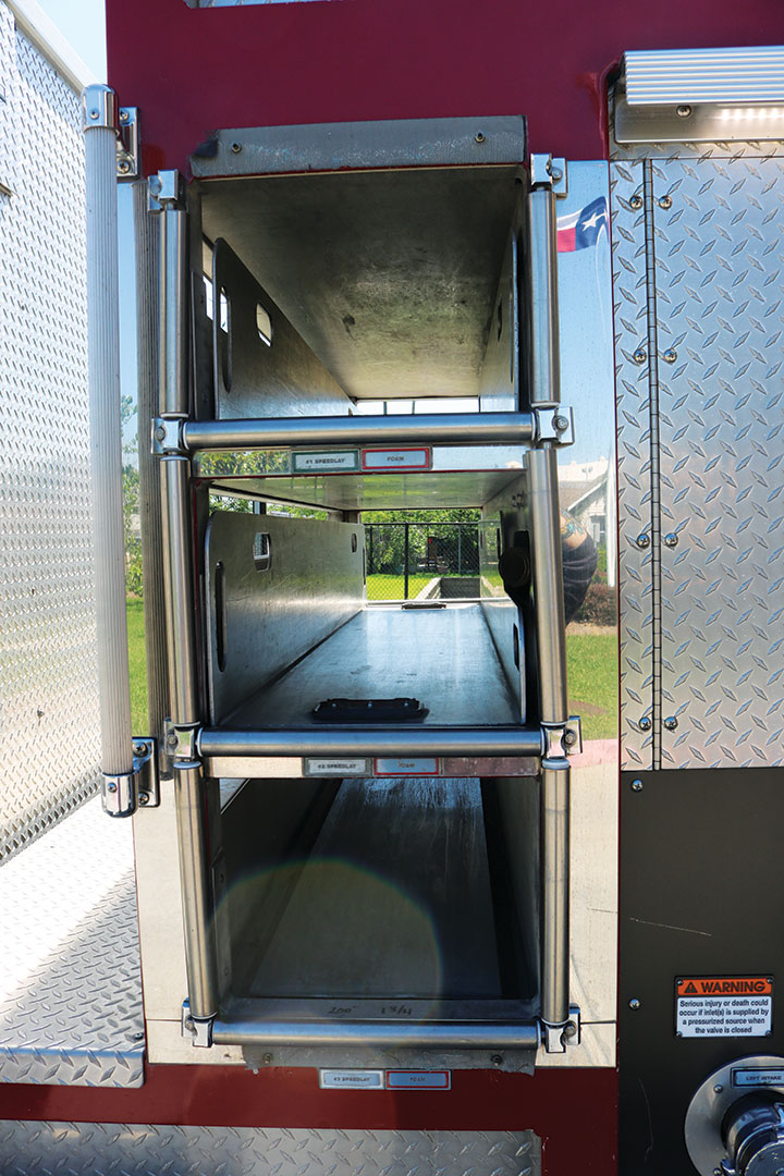 2006 Ferrara Intruder II Pumper | Used Truck Details