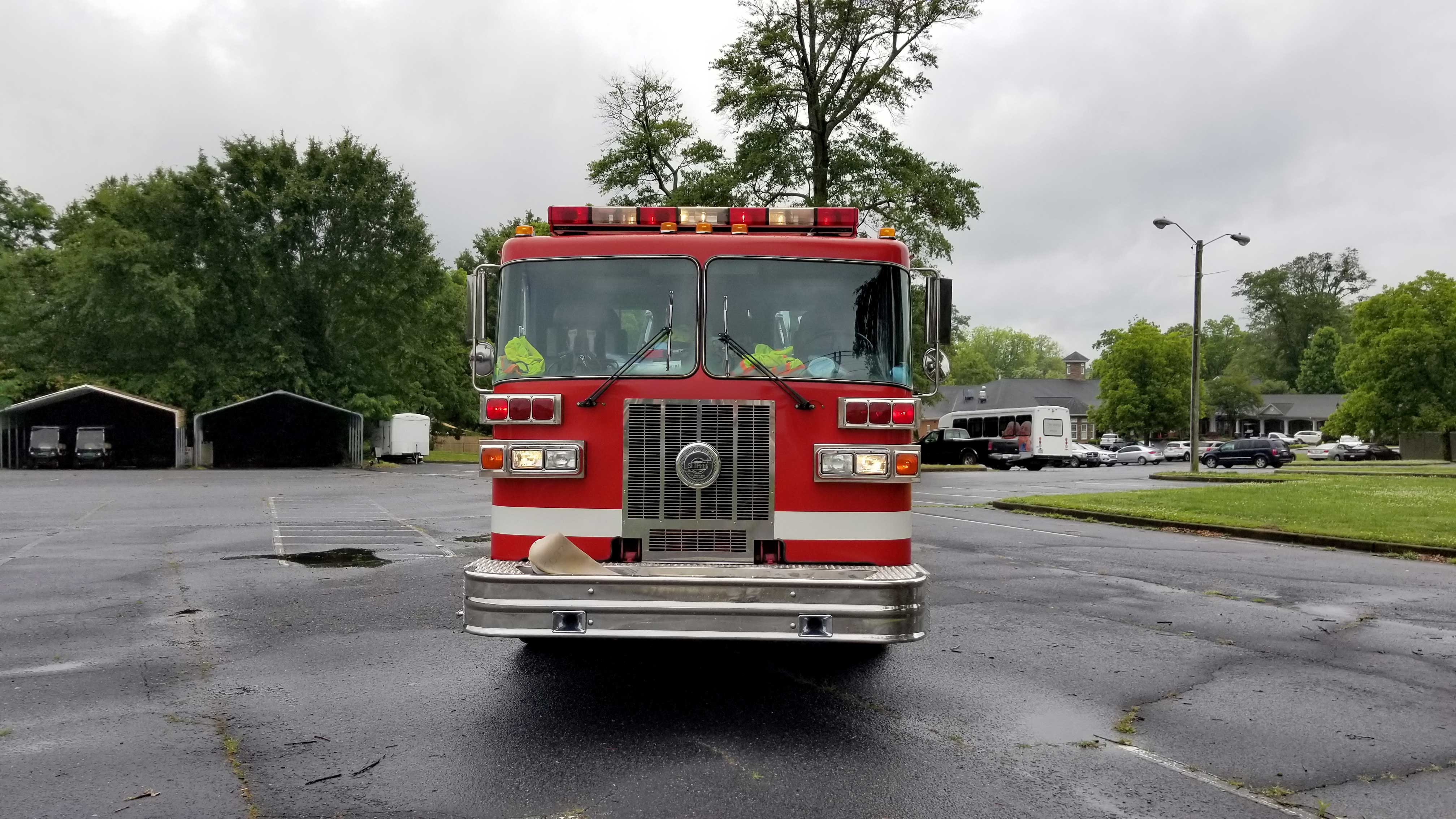 1996 Sutphen 100' Mid-Mount Platform | Used Truck Details