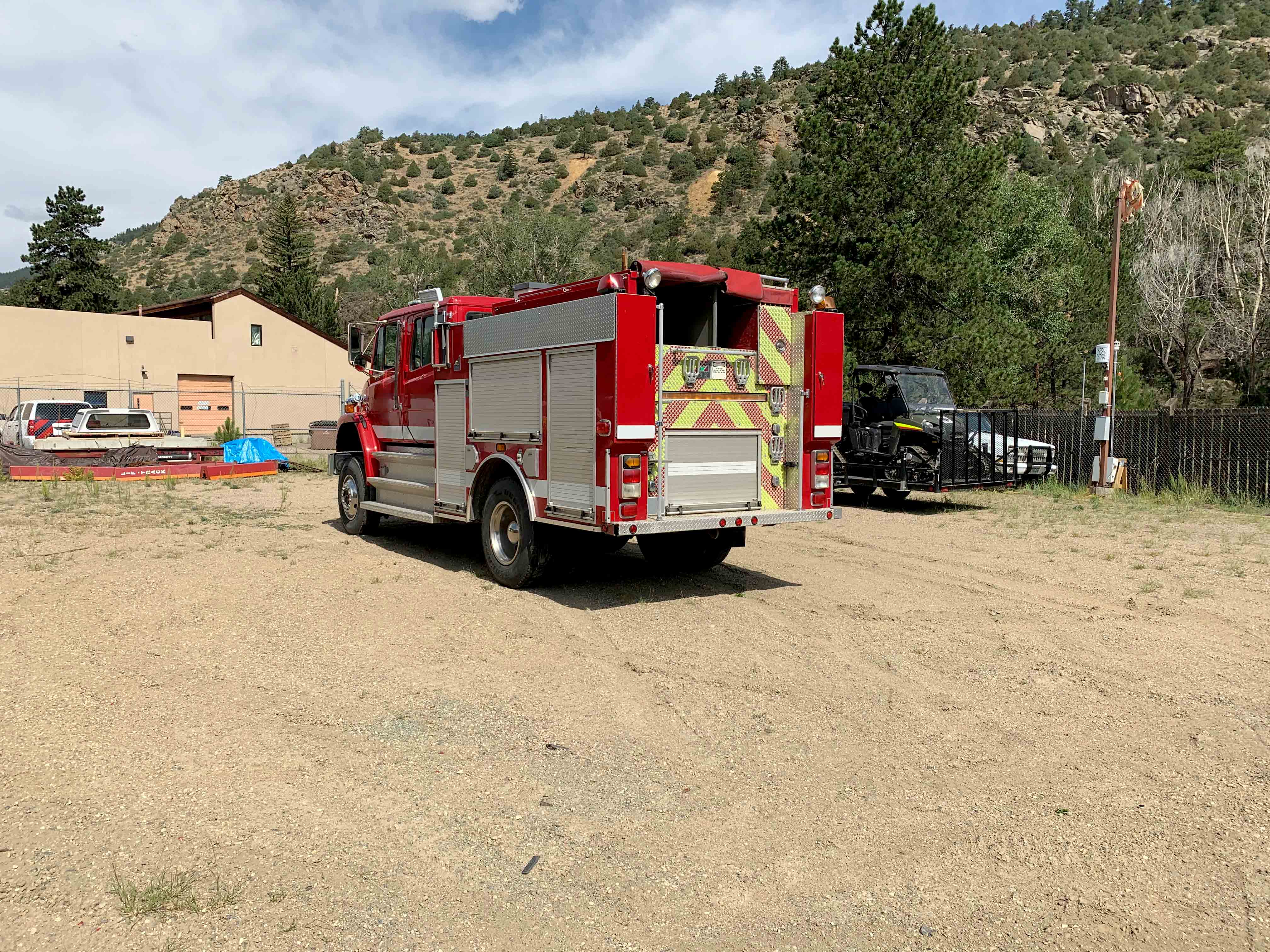 2000 Smeal Freightliner FL80 4x4 Type III Interface Unit | Used Truck ...