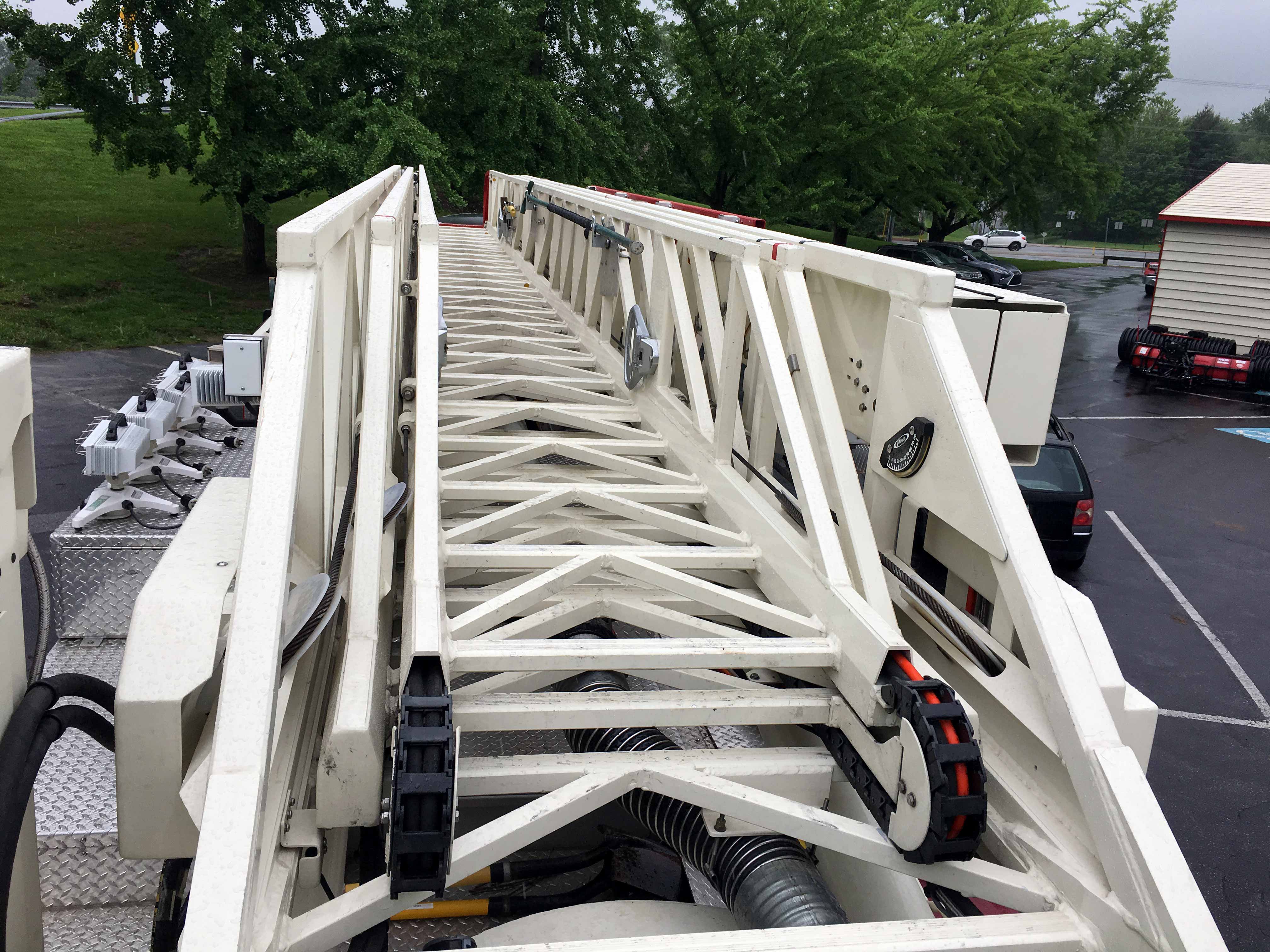 2005 Pierce Quantum 75' Quint | Used Truck Details