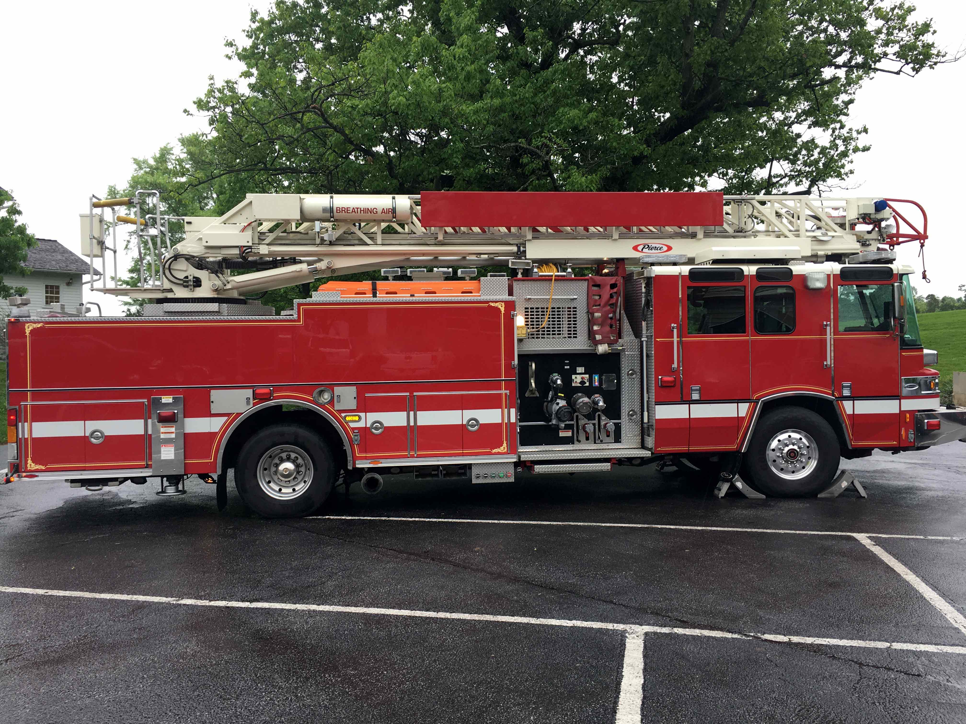 2005 Pierce Quantum 75' Quint | Used Truck Details