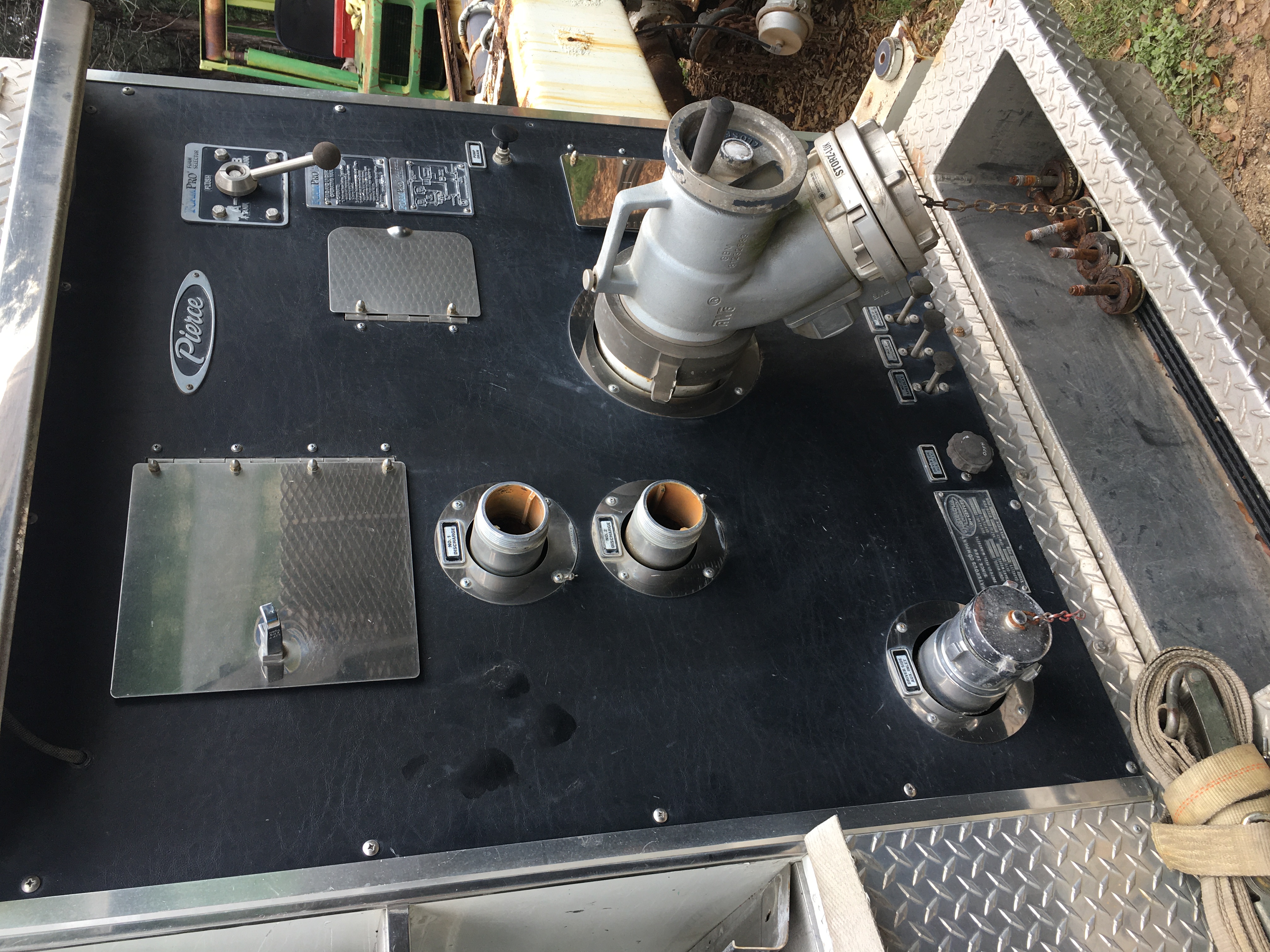 1500 GPM Waterous Top-Mount Pump | Used Truck Details