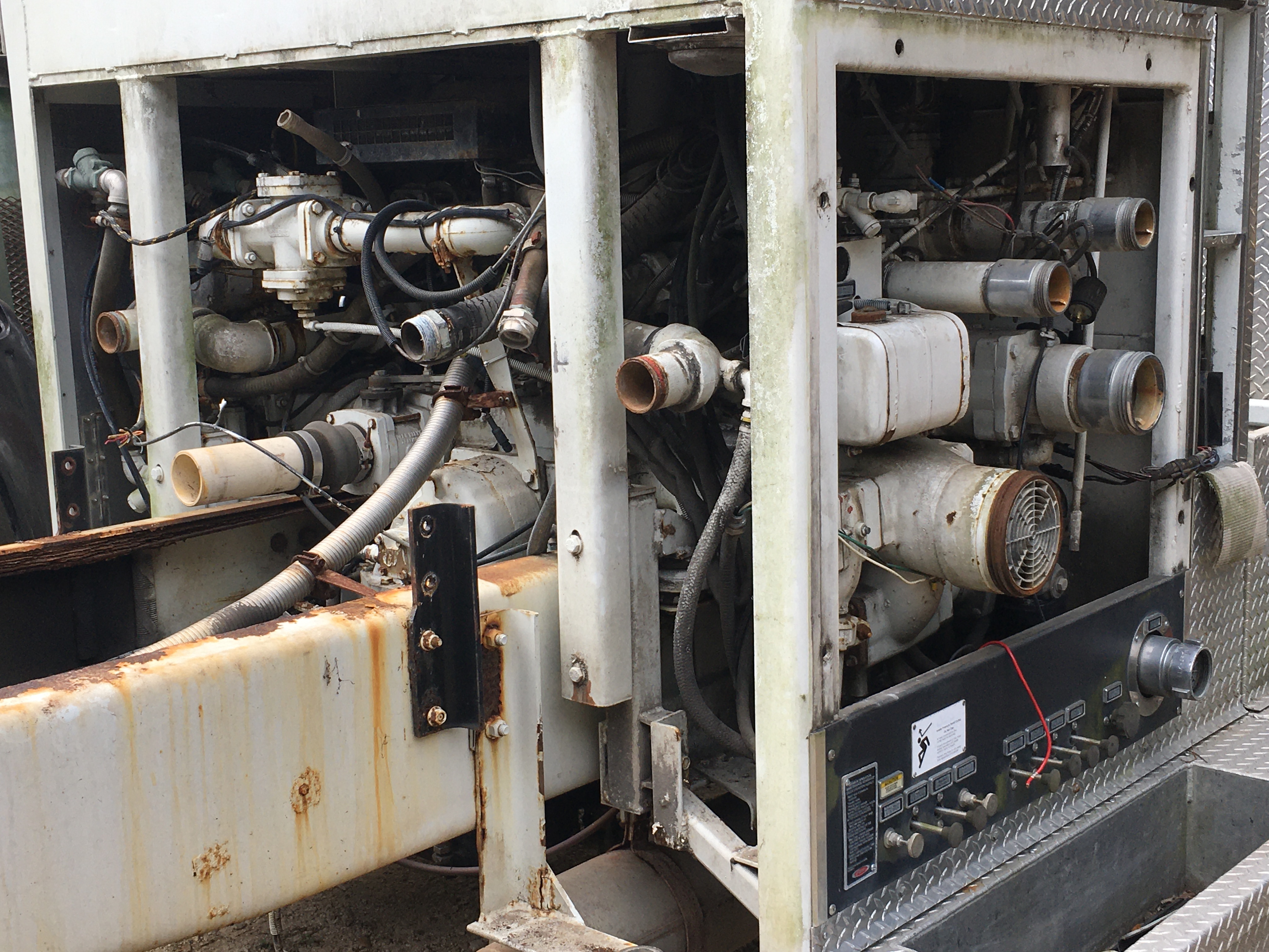 1500 GPM Waterous Top-Mount Pump | Used Truck Details