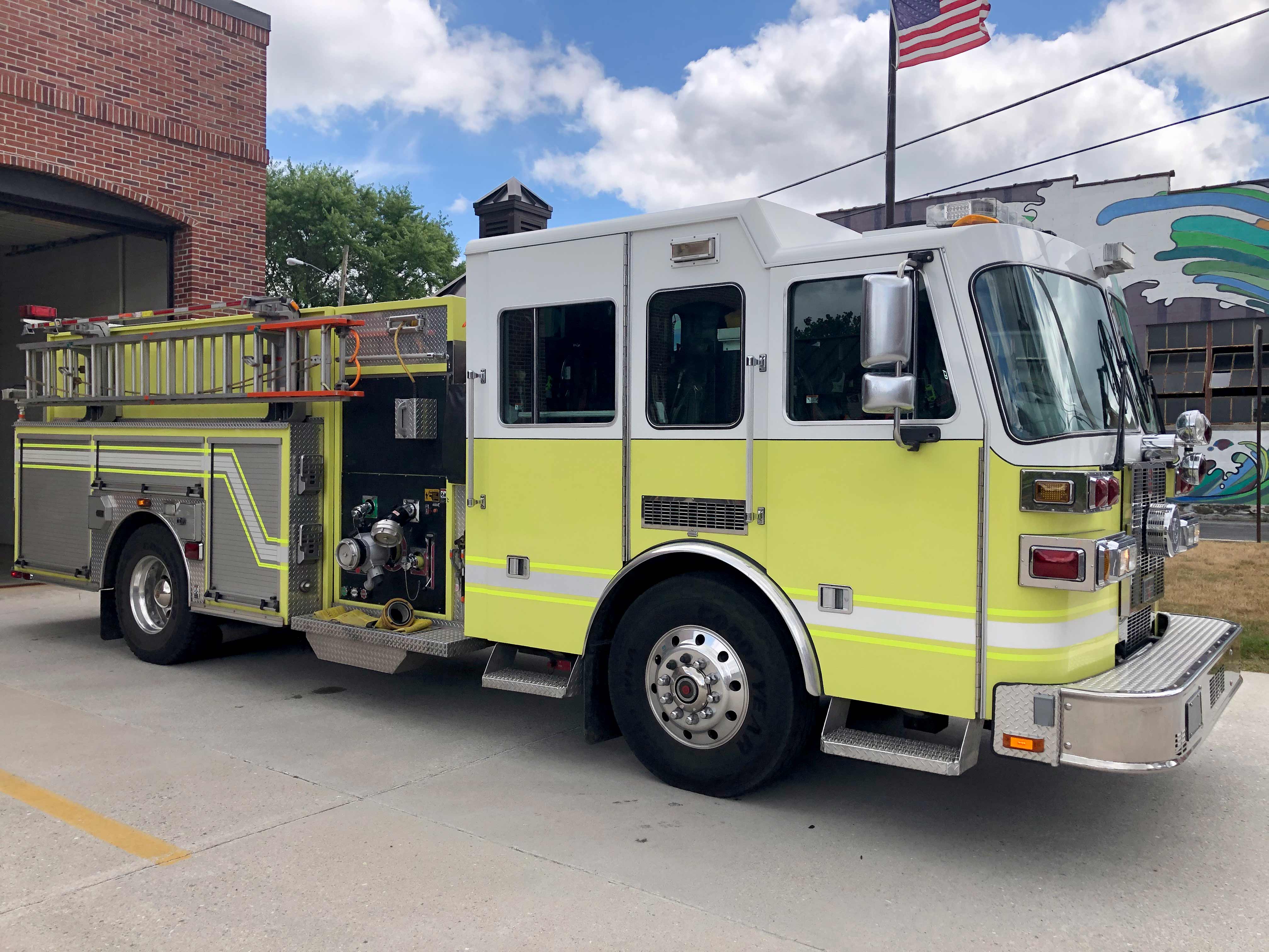 2006 Sutphen Monarch Pumper | Used Truck Details