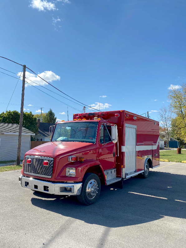 1999 E-One Freightliner Walk-In Rescue | Used Truck Details