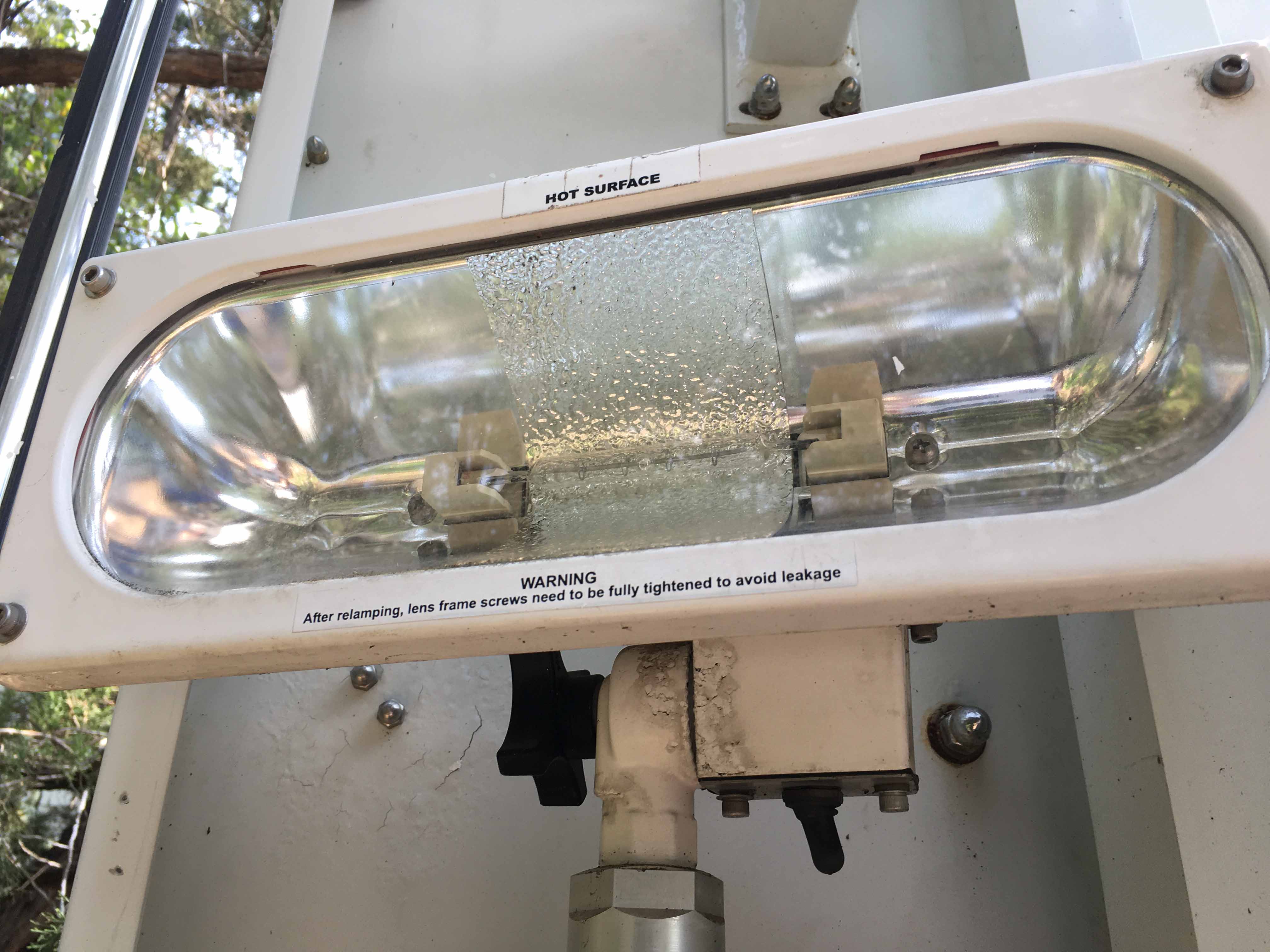 Kwik-Raze Telescoping Scene Lights | Used Truck Details