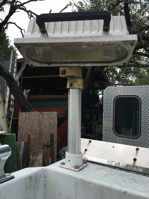 Kwik-Raze Telescoping Scene Lights | Used Truck Details