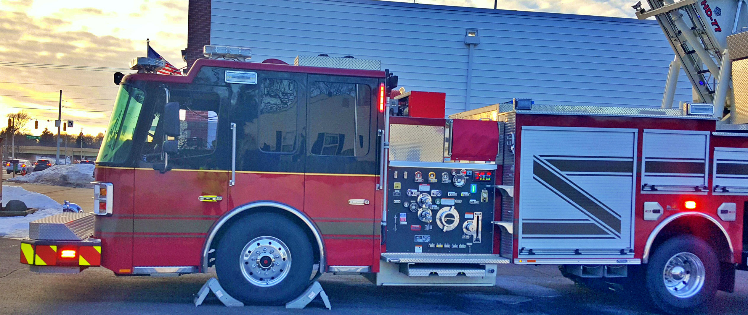 2019 Ferrara Inferno 77' Quint | Used Truck Details