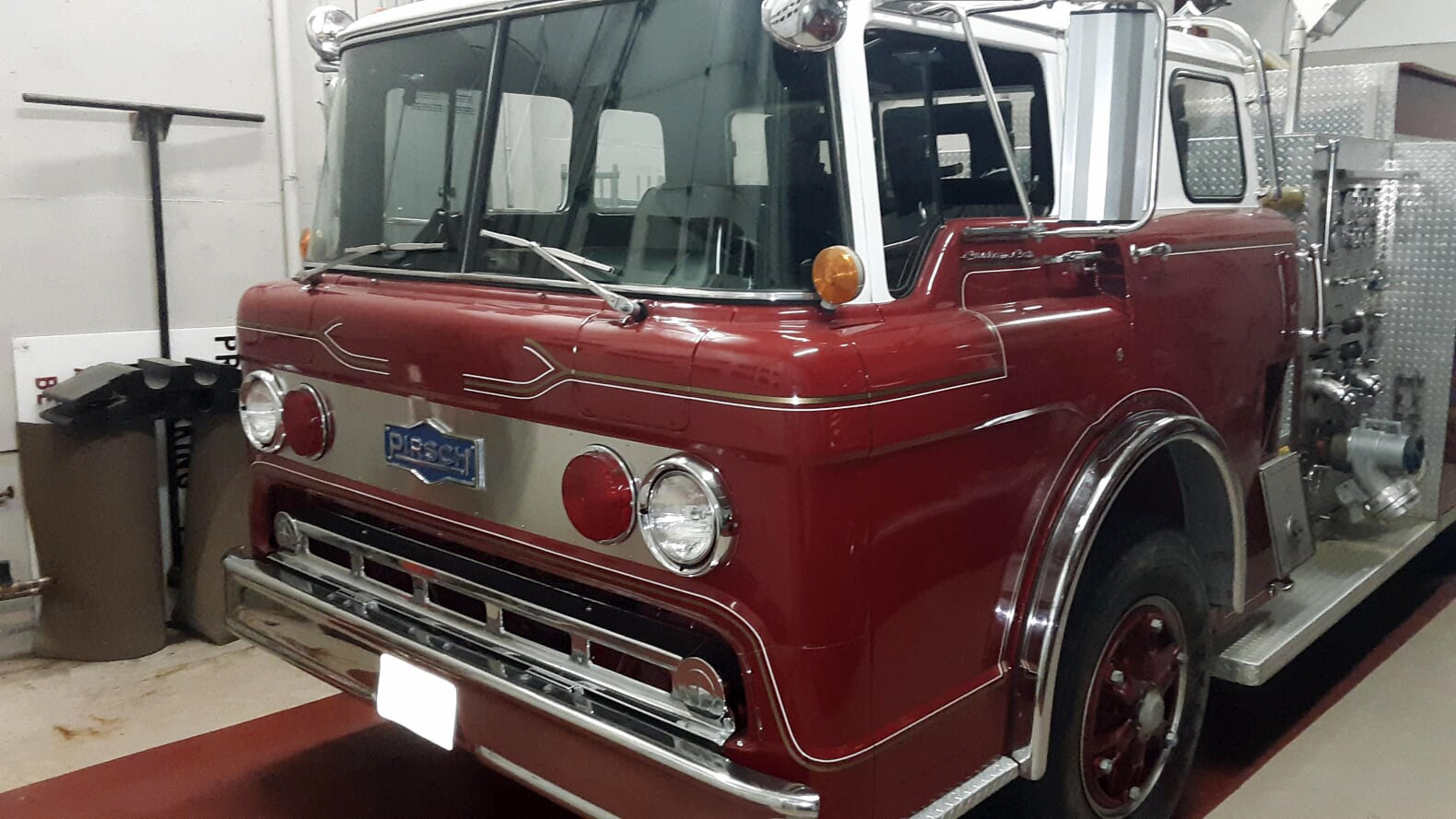 1984 Ford Pirsch Pumper | Used Truck Details