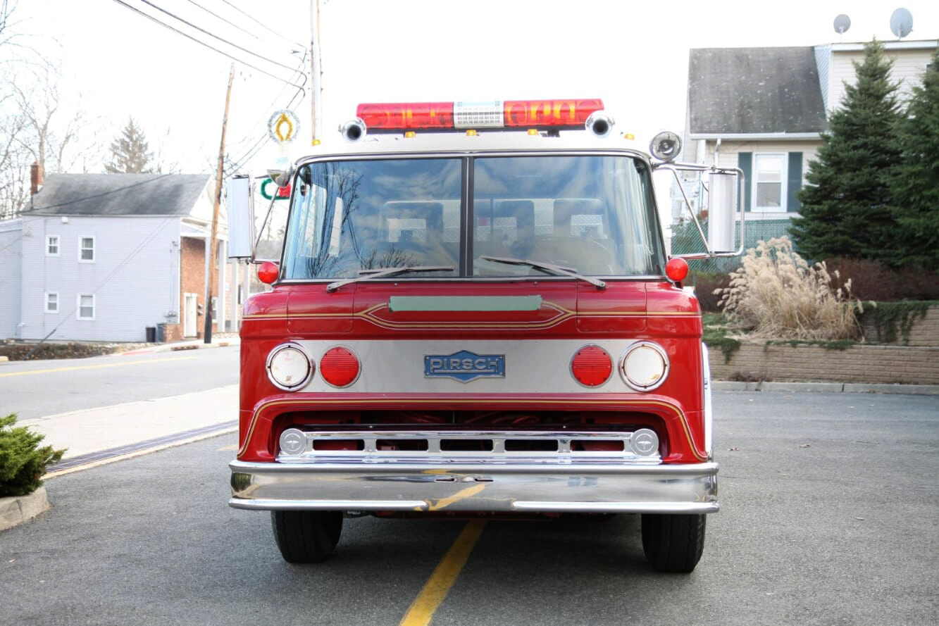 1984 Ford Pirsch Pumper | Used Truck Details