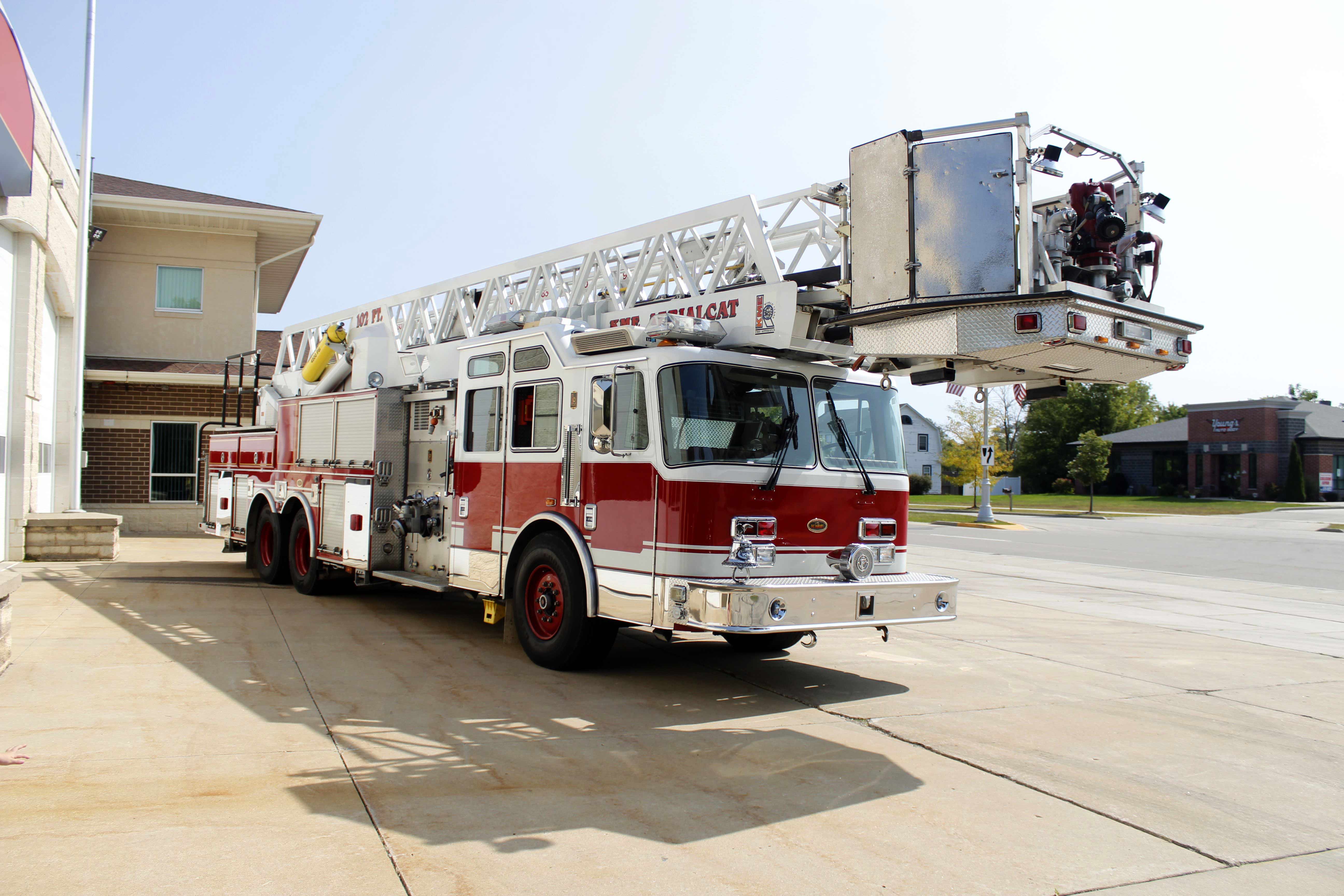 1996 KME 102' AerialCat Ladder | Used Truck Details