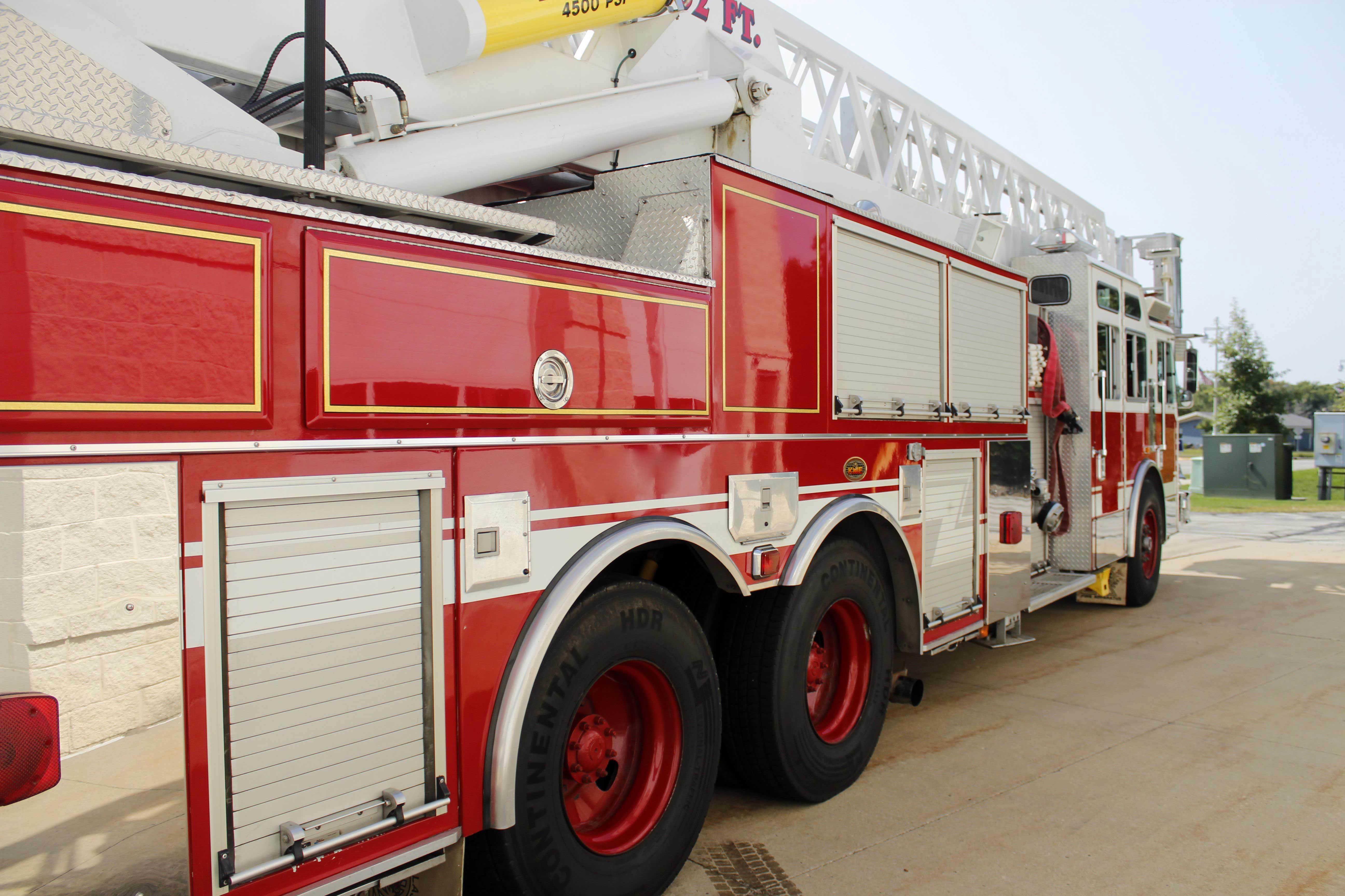 1996 KME 102' AerialCat Ladder | Used Truck Details