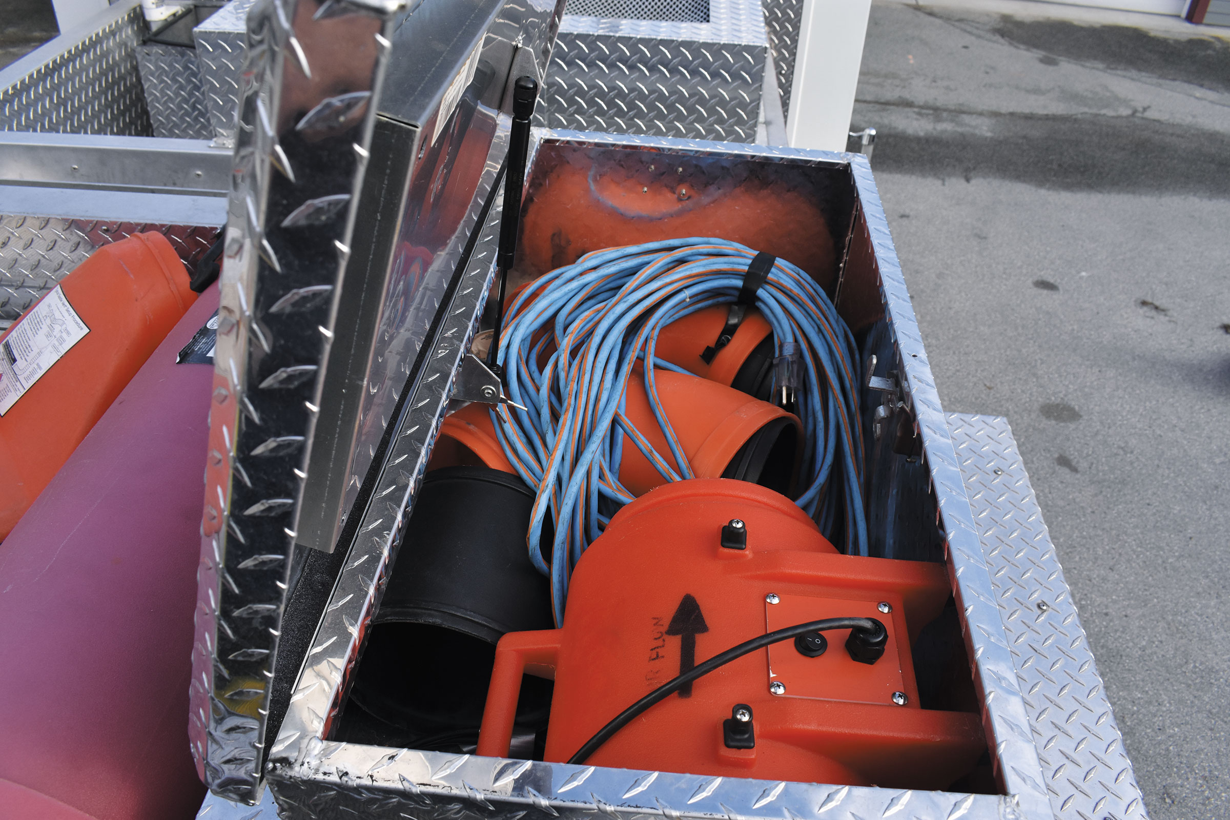 1999 Ferrara Igniter 75' Quint | Used Truck Details