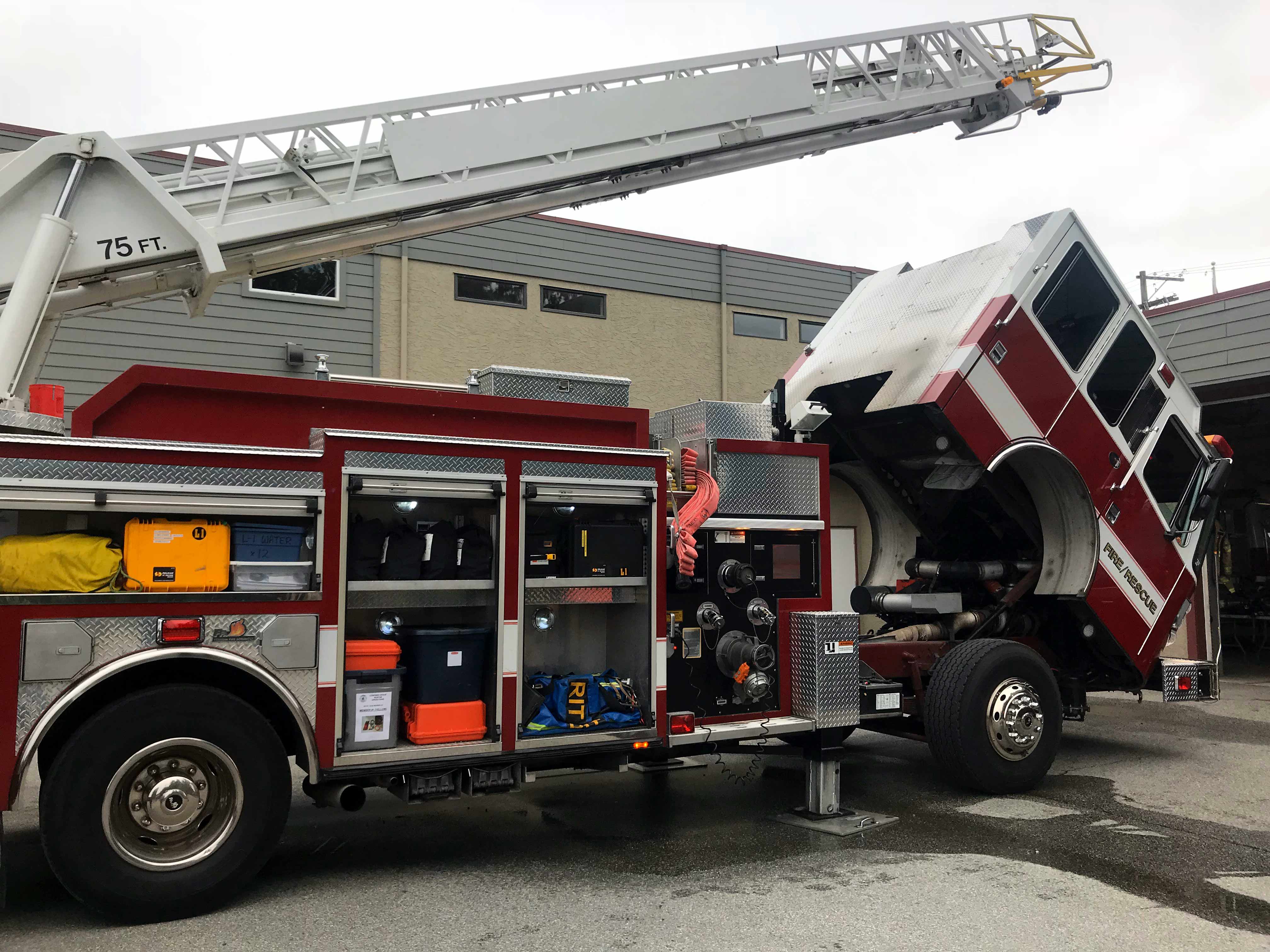 1999 Ferrara Igniter 75' Quint | Used Truck Details