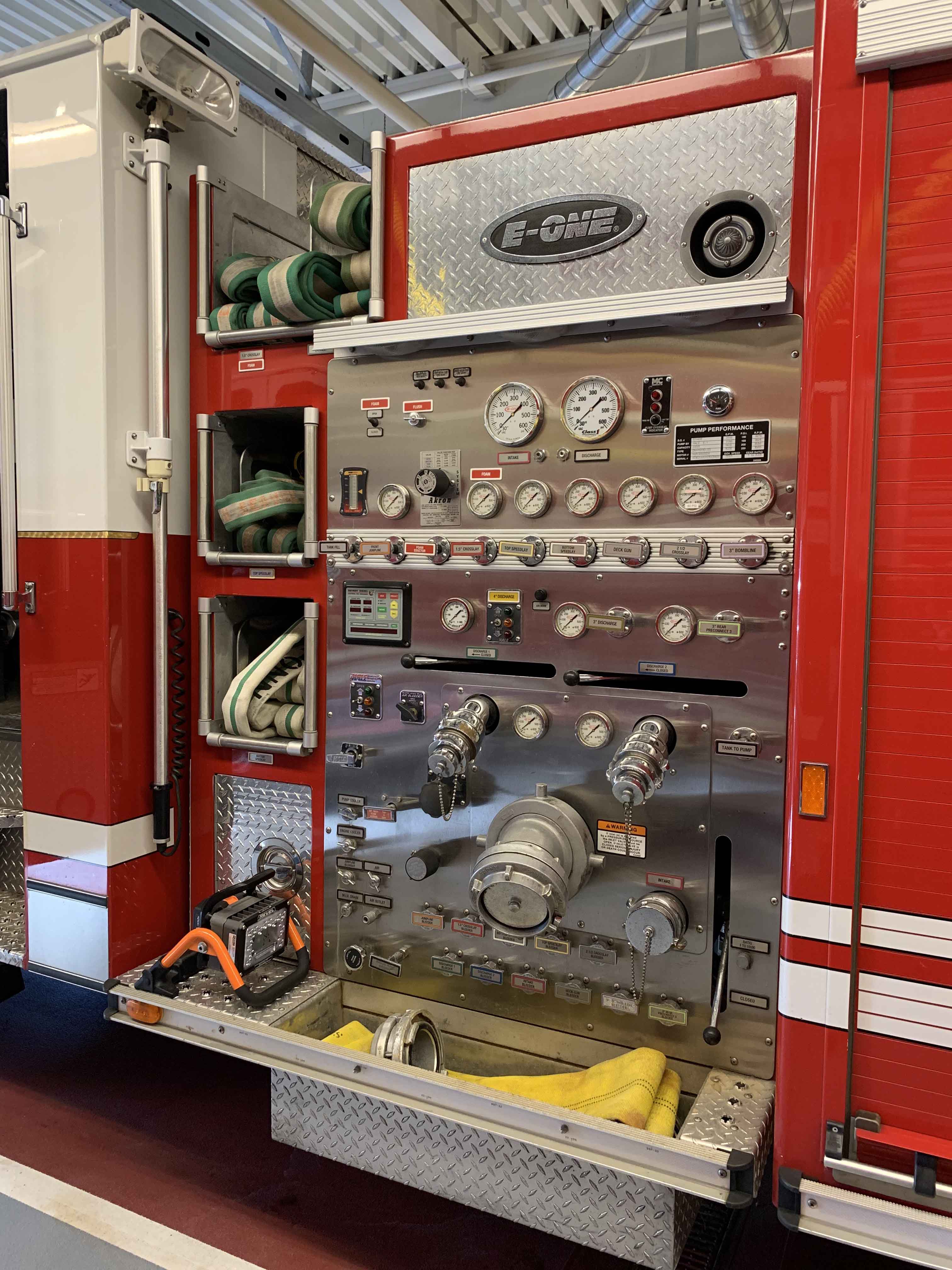 2002 E-One Cyclone II Rescue Pumper | Used Truck Details