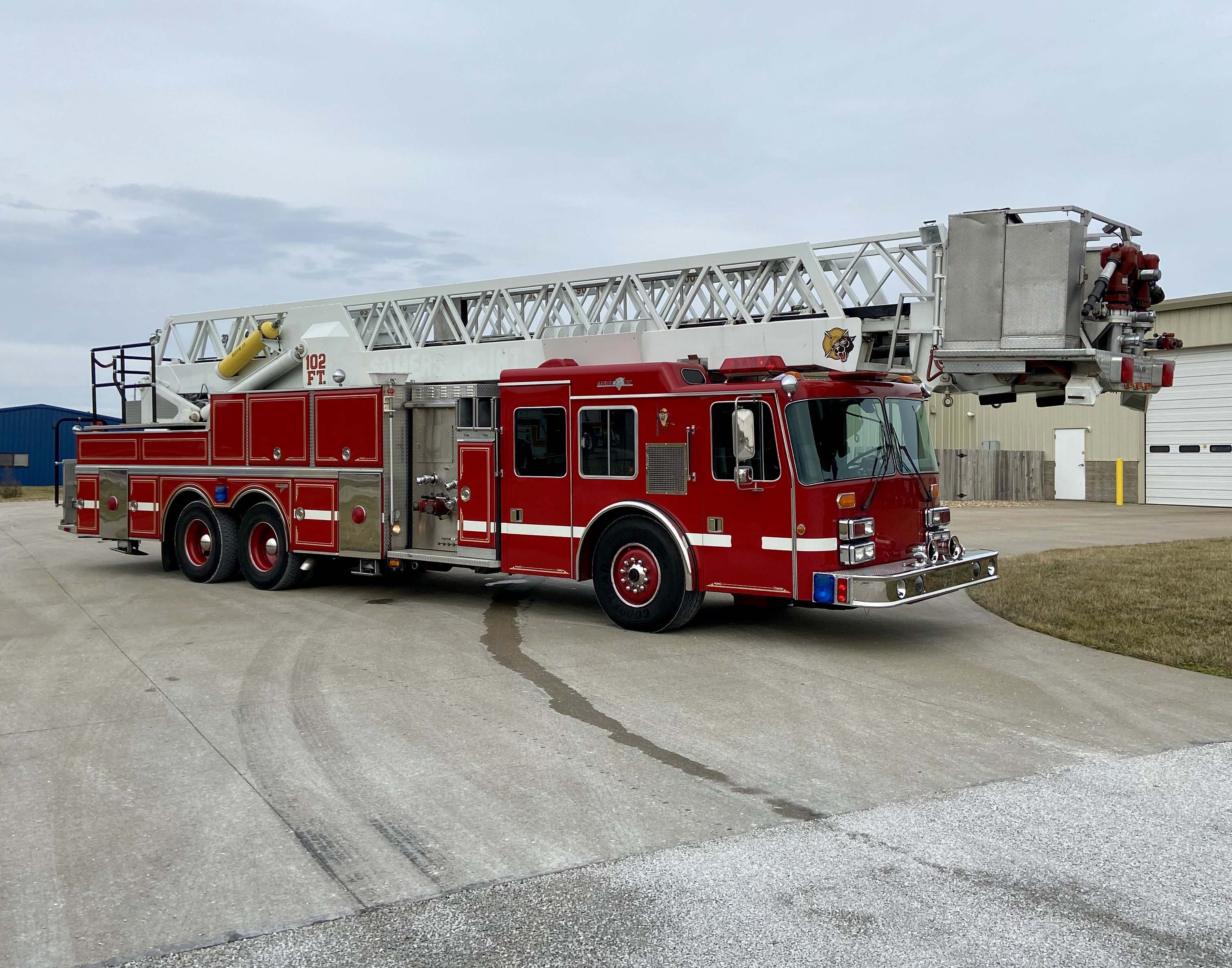 1991 Grumman Aerialcat 102' Platform | Used Truck Details