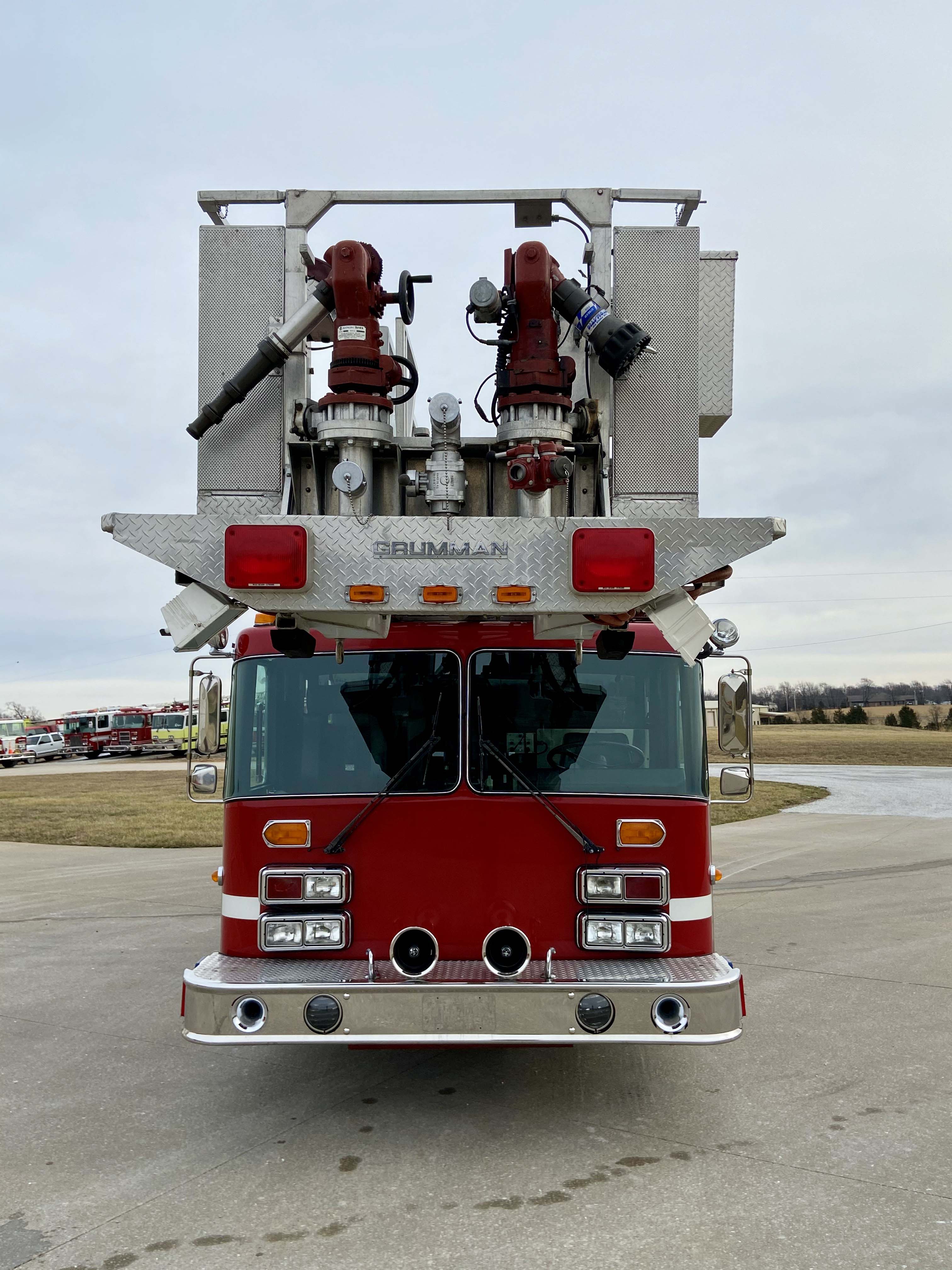 1991 Grumman Aerialcat 102' Platform | Used Truck Details