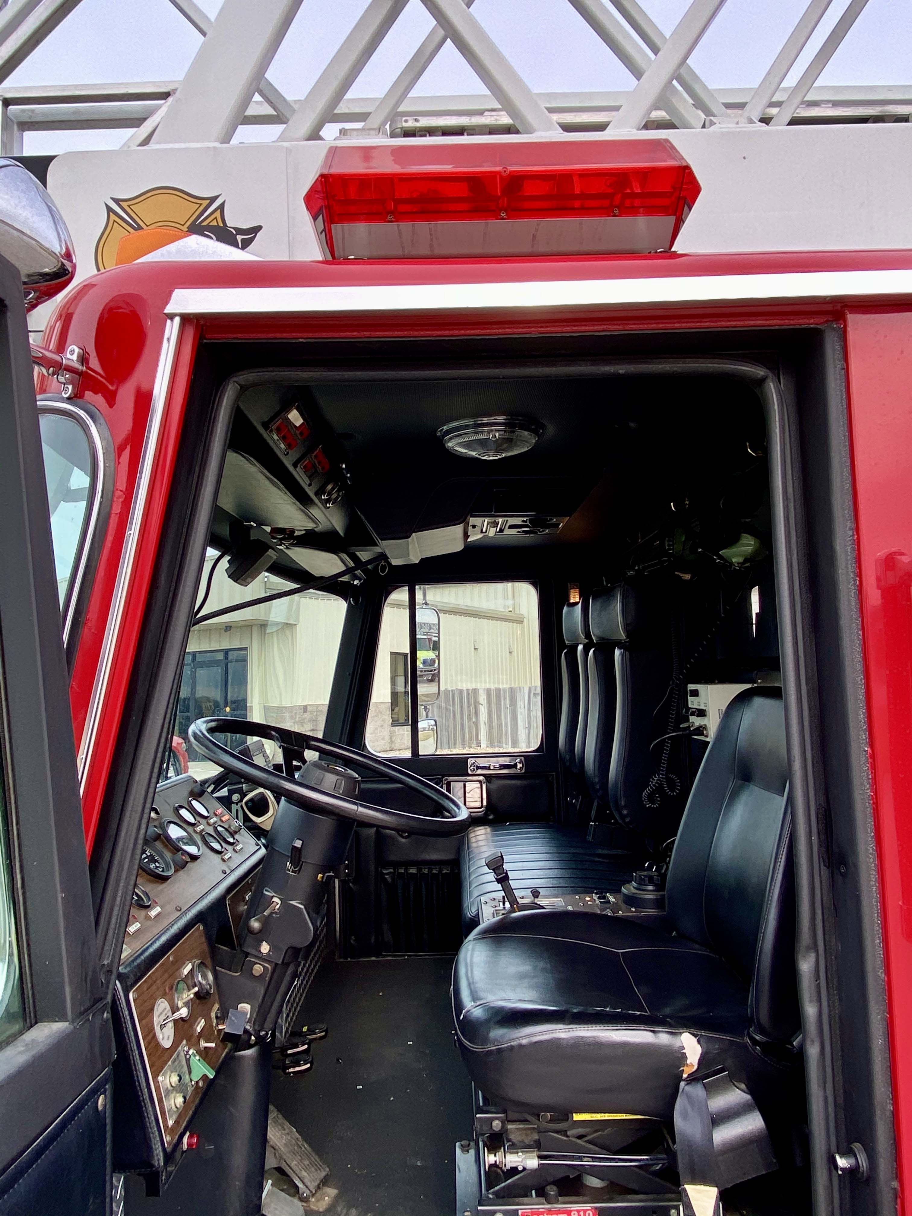1991 Grumman Aerialcat 102' Platform | Used Truck Details