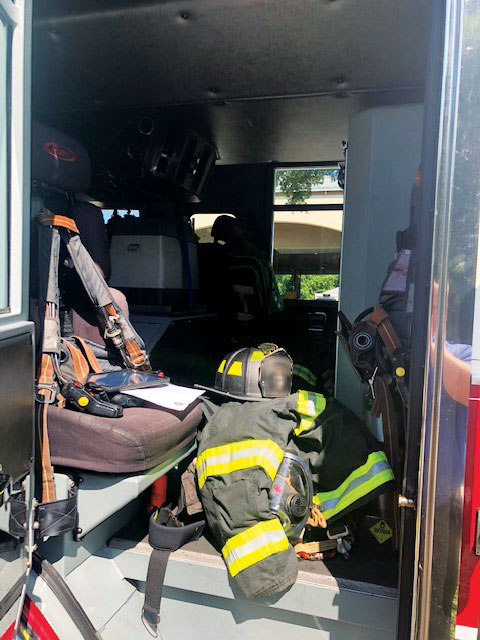 2003 Pierce Enforcer 75' Quint | Used Truck Details