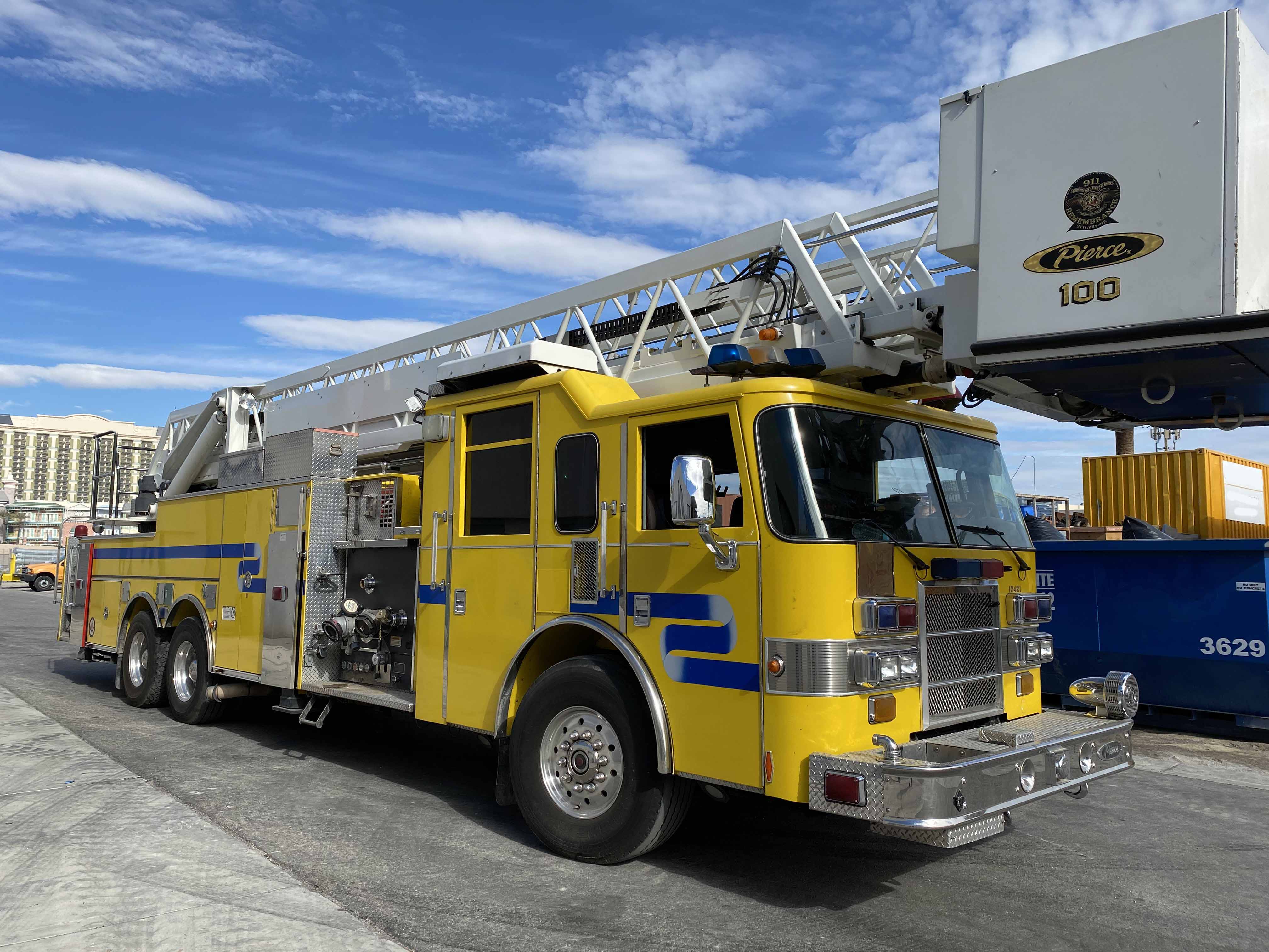 2002 Pierce Dash 100' Platform | Used Truck Details