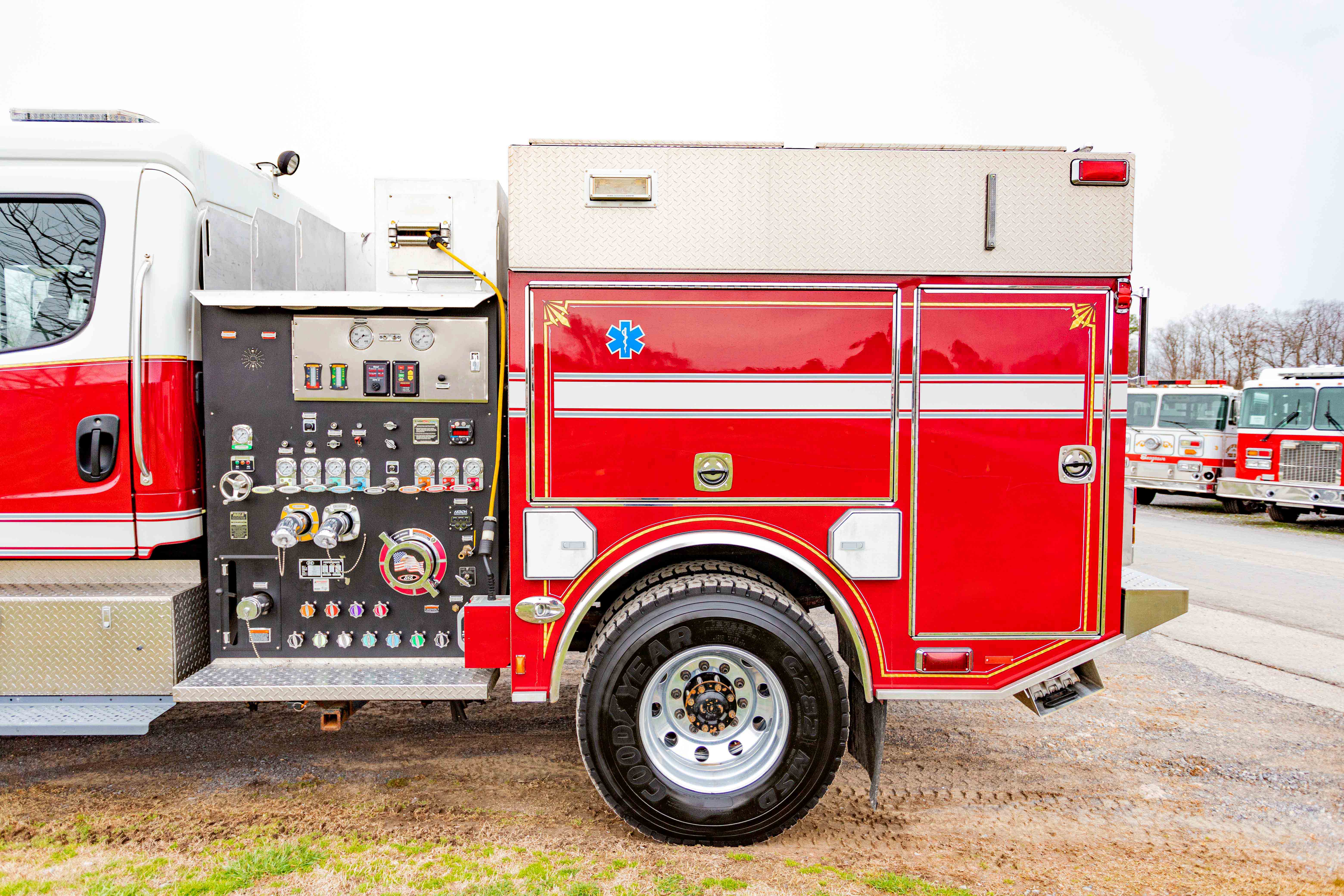 2006 S&S Freightliner 4x4 Pumper | Used Truck Details