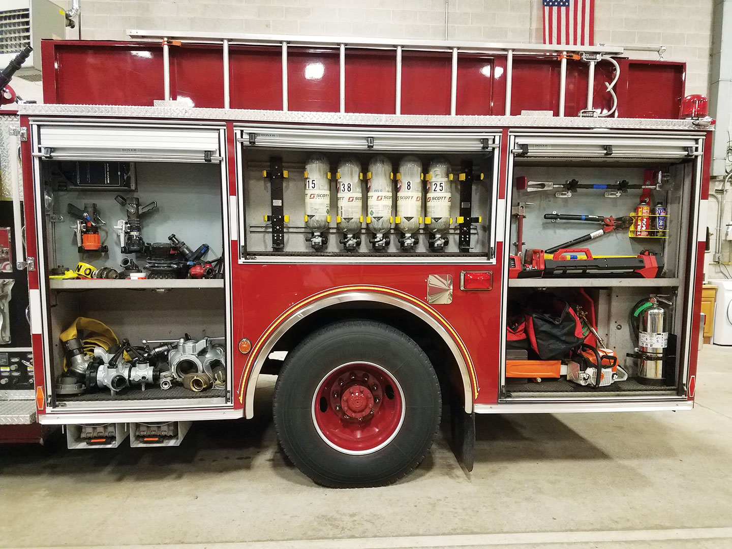 2001 Pierce Saber Custom Pumper | Used Truck Details