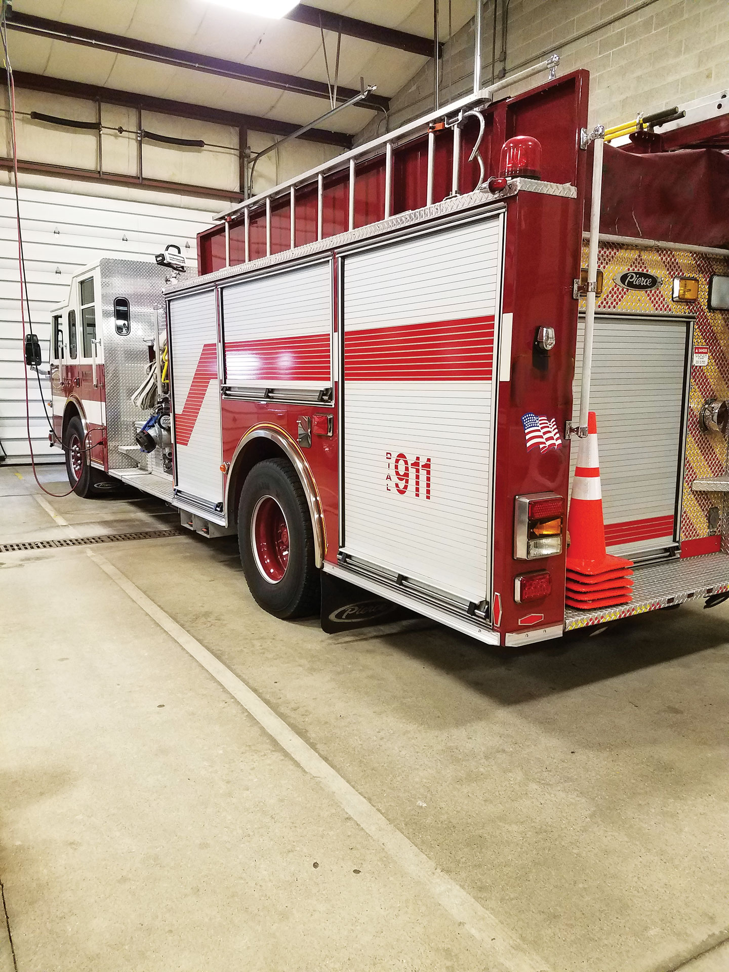 2001 Pierce Saber Custom Pumper | Used Truck Details