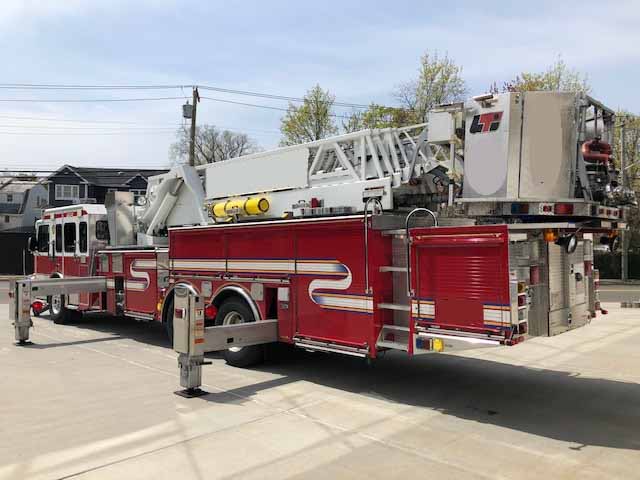2001 Spartan LTI 93' Mid Mount Tower Ladder | Used Truck Details