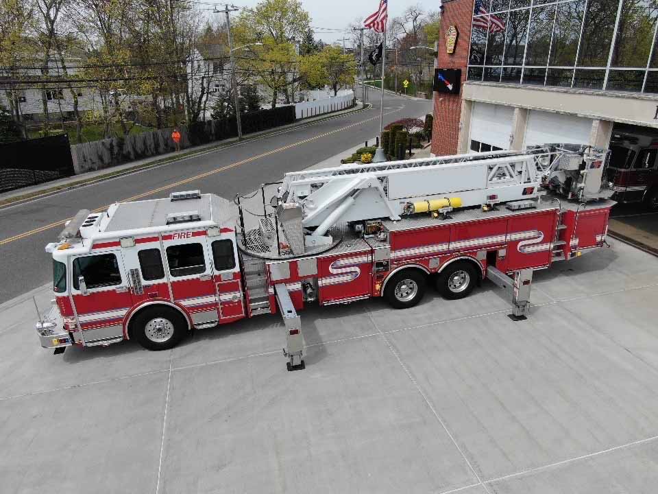 2001 Spartan LTI 93' Mid Mount Tower Ladder | Used Truck Details