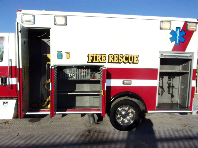 2010 Wheeled Coach International Ambulance | Used Truck Details