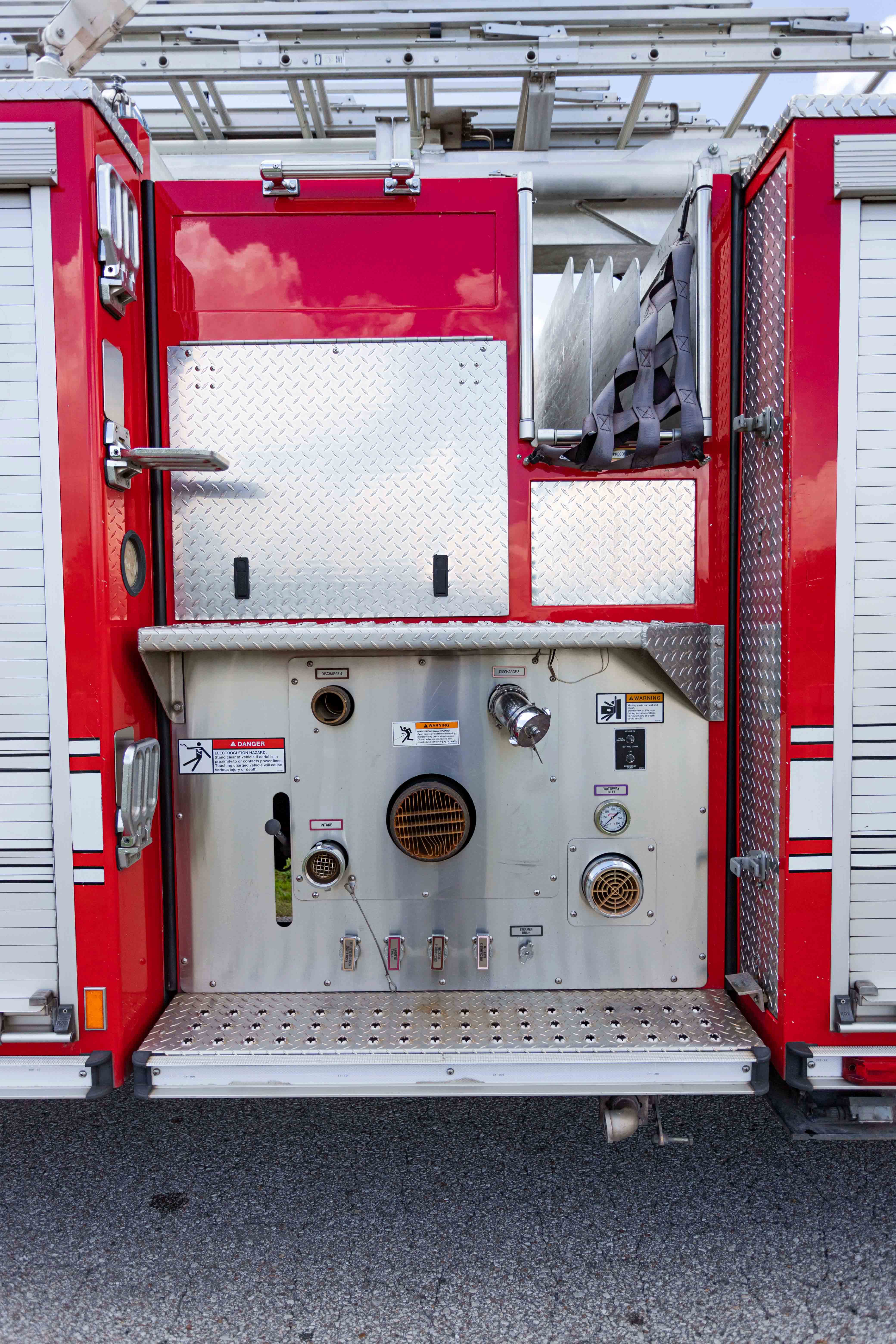 2009 E-One Quest 50' Aerial | Used Truck Details