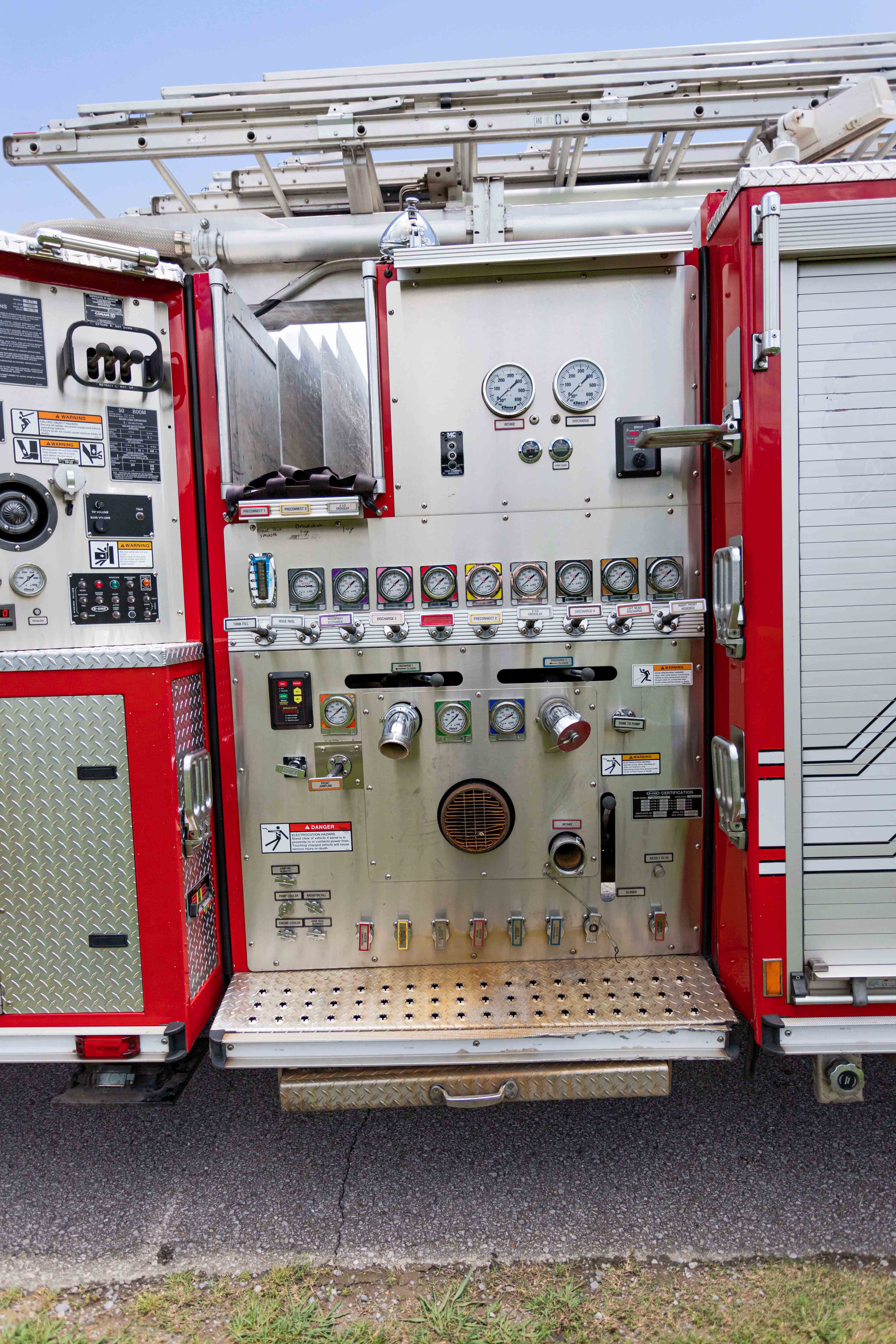 2009 E-One Quest 50' Aerial | Used Truck Details