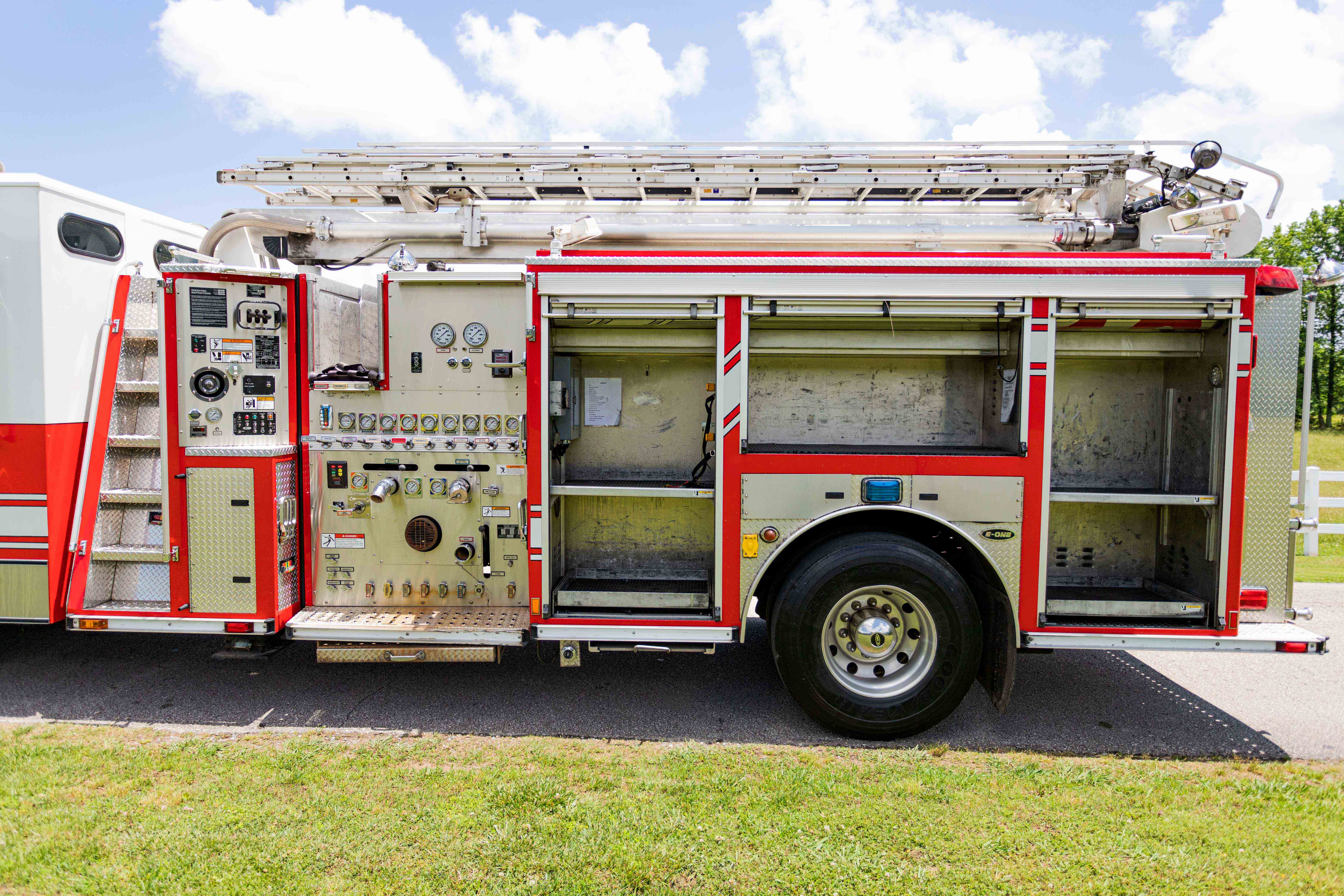 2009 E-One Quest 50' Aerial | Used Truck Details