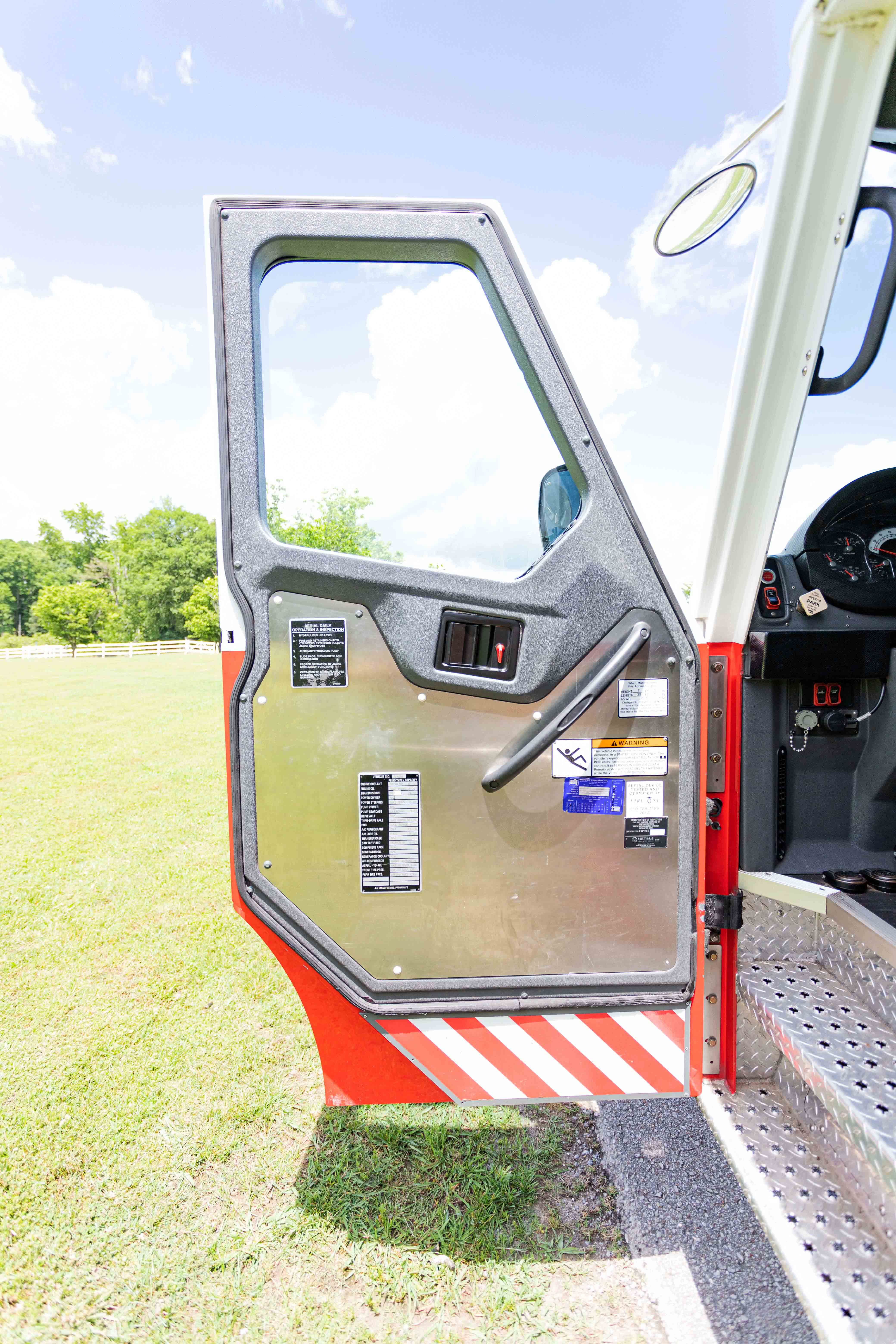 2009 E-One Quest 50' Aerial | Used Truck Details