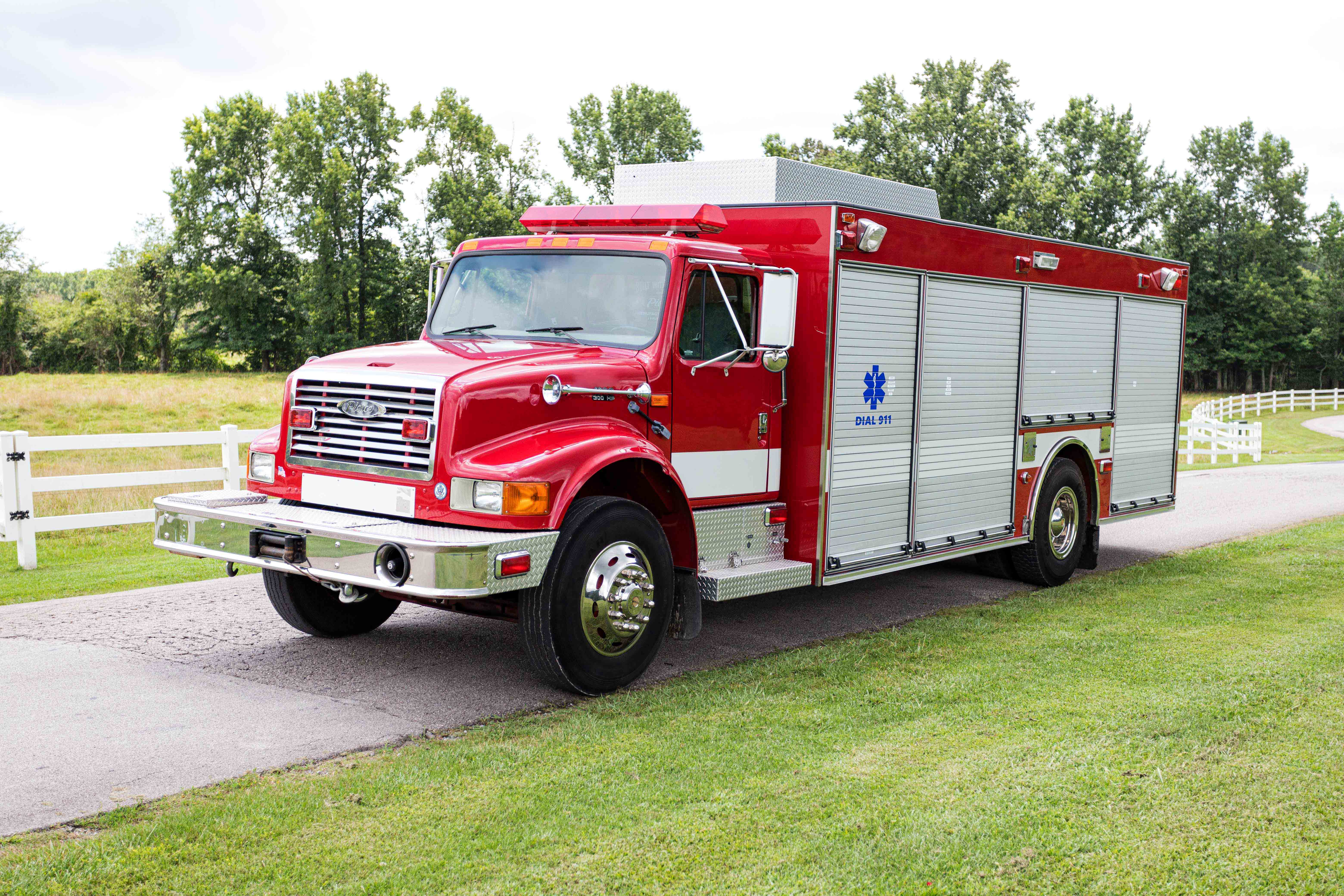 2000 Pierce International Commercial Rescue | Used Truck Details
