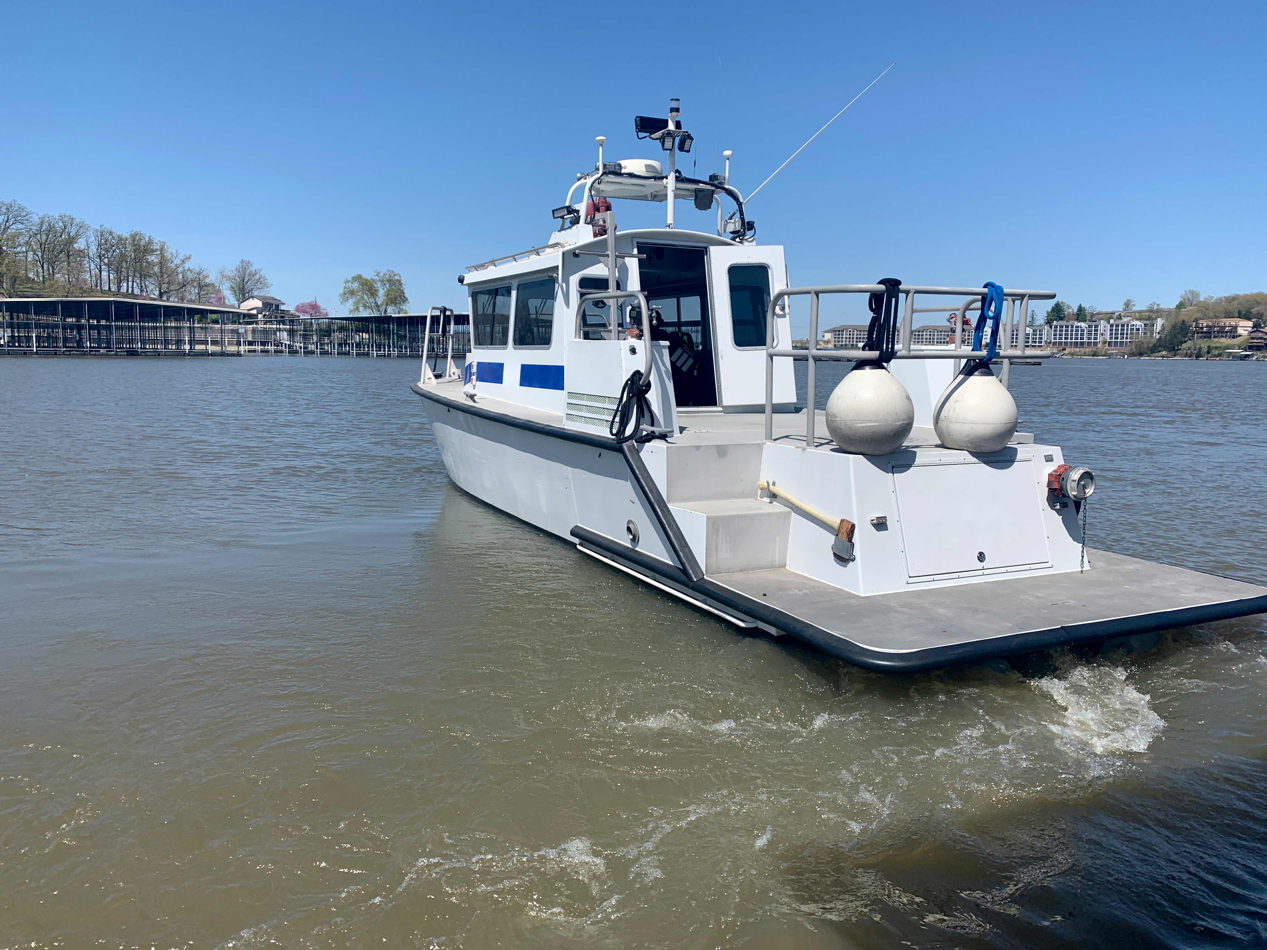 2004 Metalcraft Marine Firestorm 32' Boat | Used Truck Details