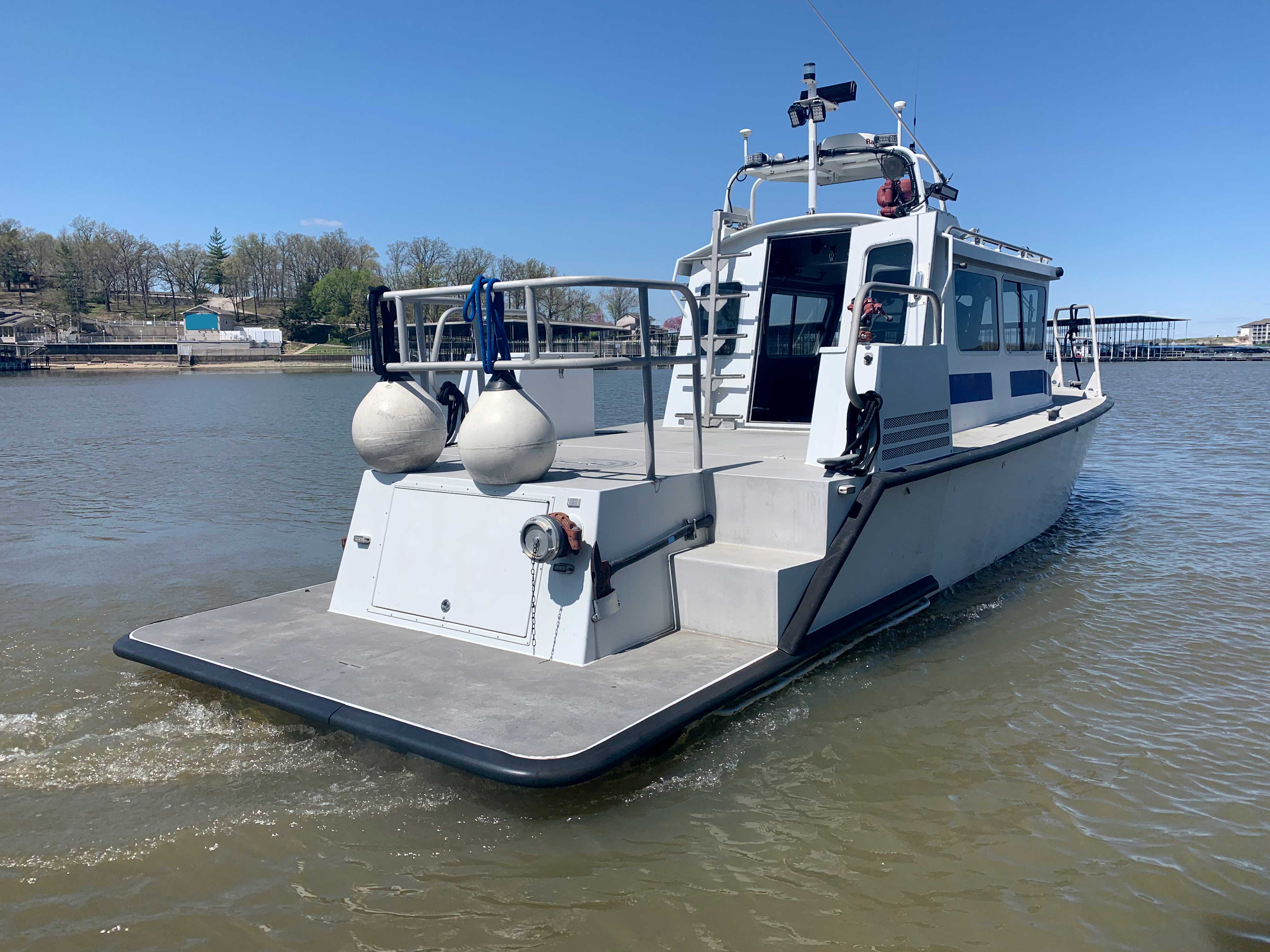 2004 Metalcraft Marine Firestorm 32' Boat | Used Truck Details