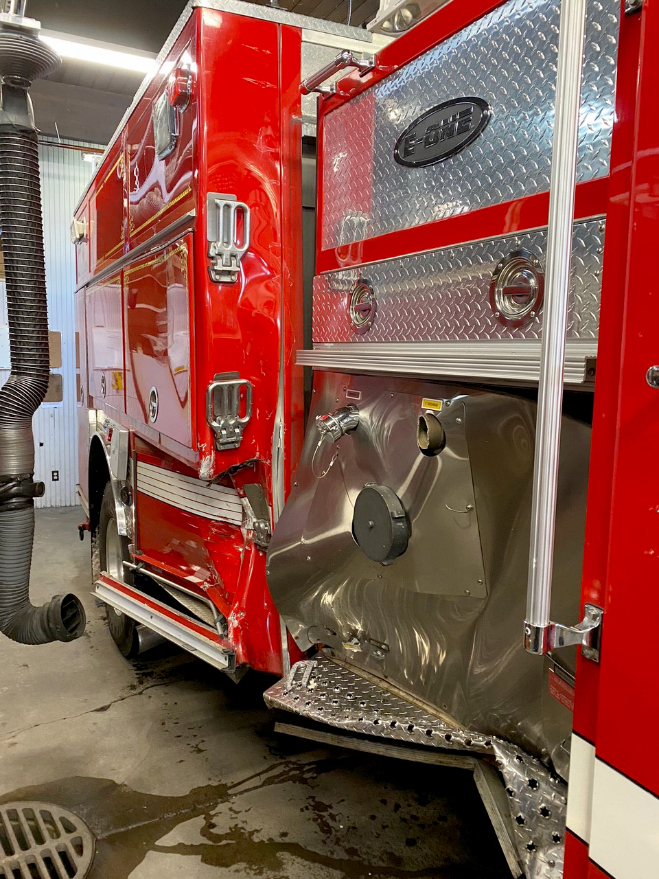 2005 E-One Cyclone II 4X4 Rescue Pumper- WRECKED | Used Truck Details