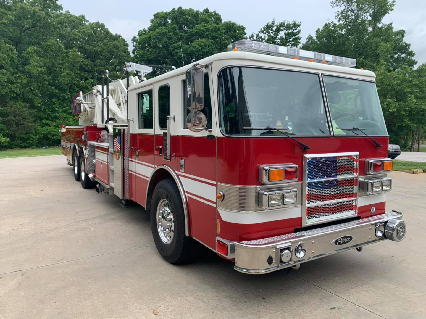 2004 Pierce Dash 100' Mid-Mount Quint | Used Truck Details