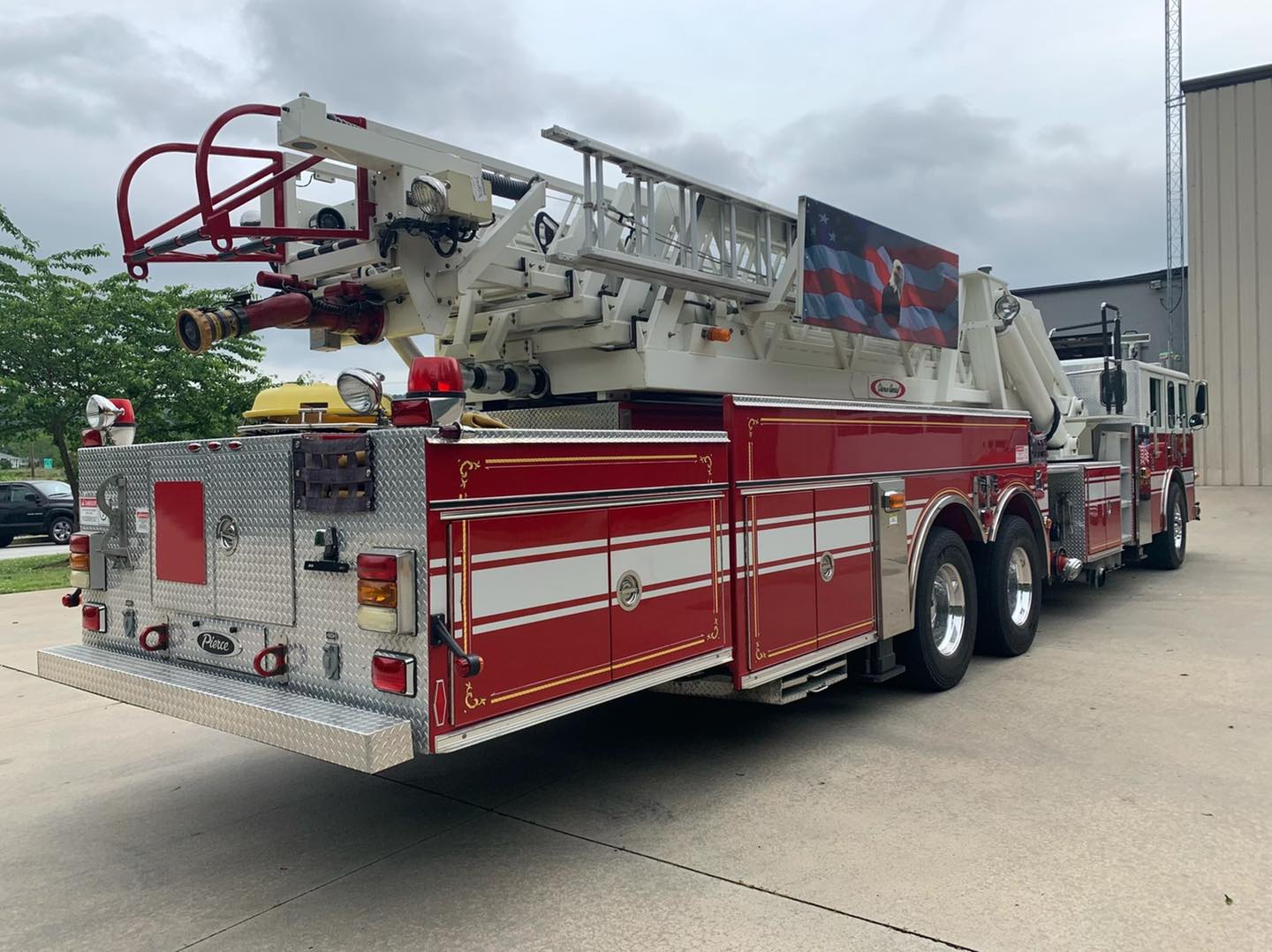 2004 Pierce Dash 100' Mid-Mount Quint | Used Truck Details