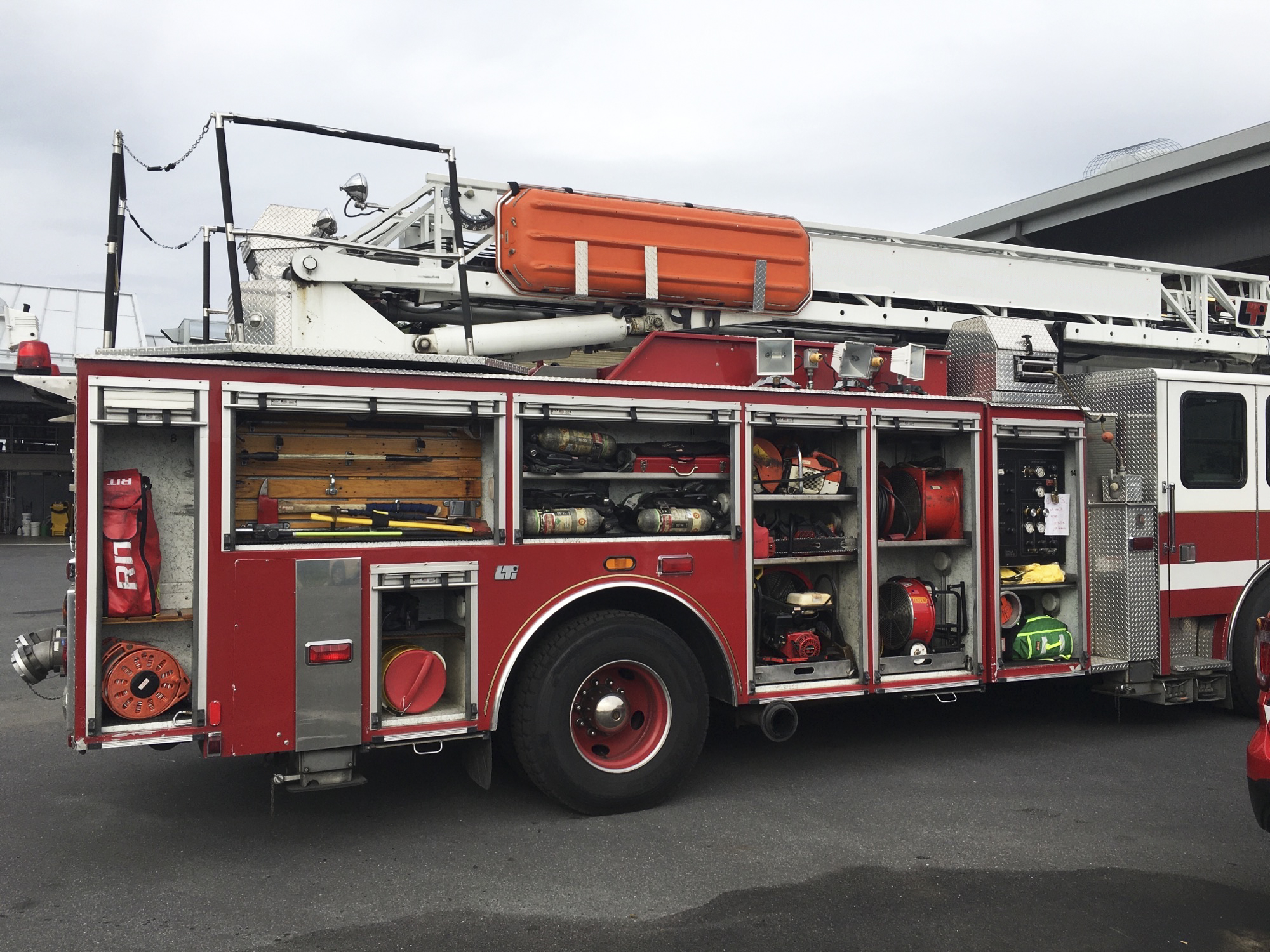 1997 Simon-Duplex LTI 75' Aerial | Used Truck Details