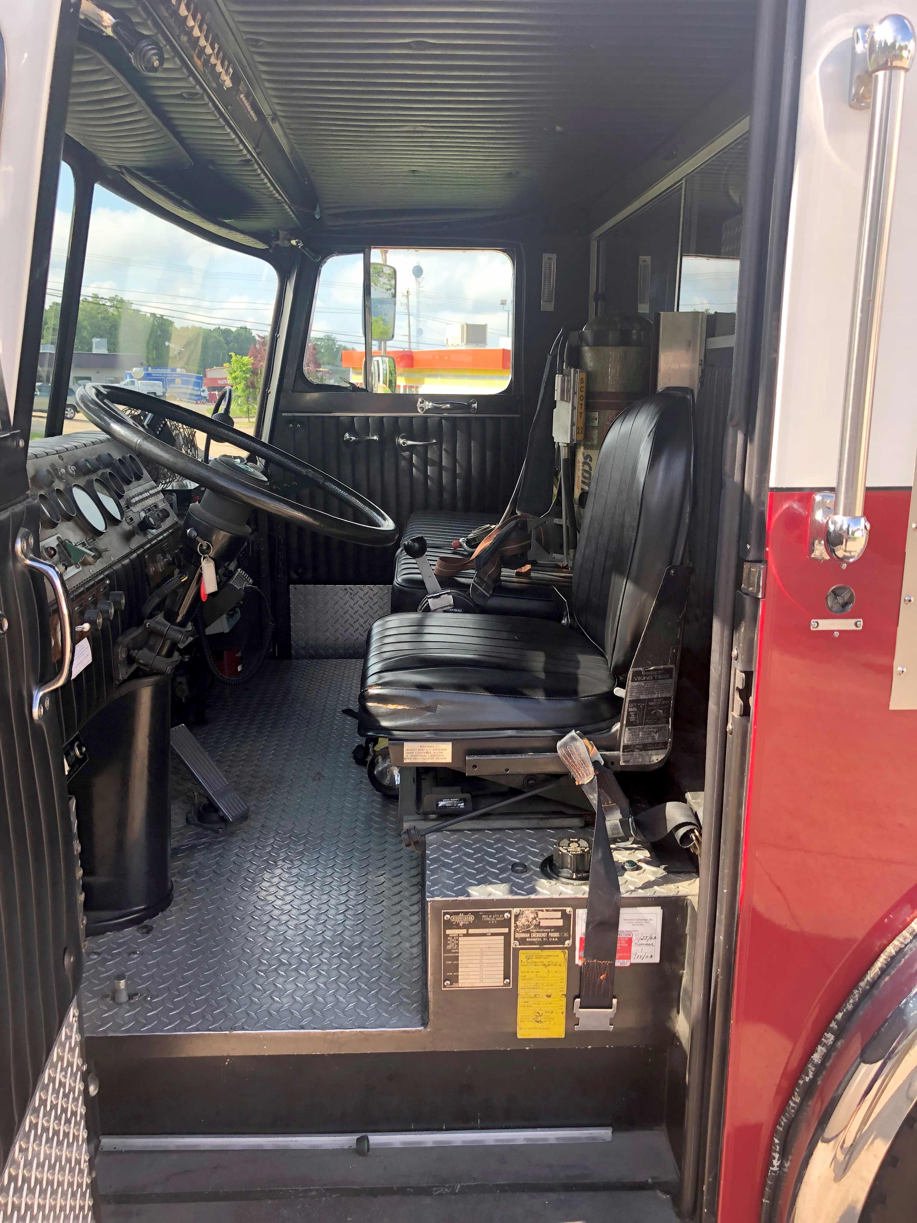 1984 Grumman Hendrickson 102' Aerial | Used Truck Details