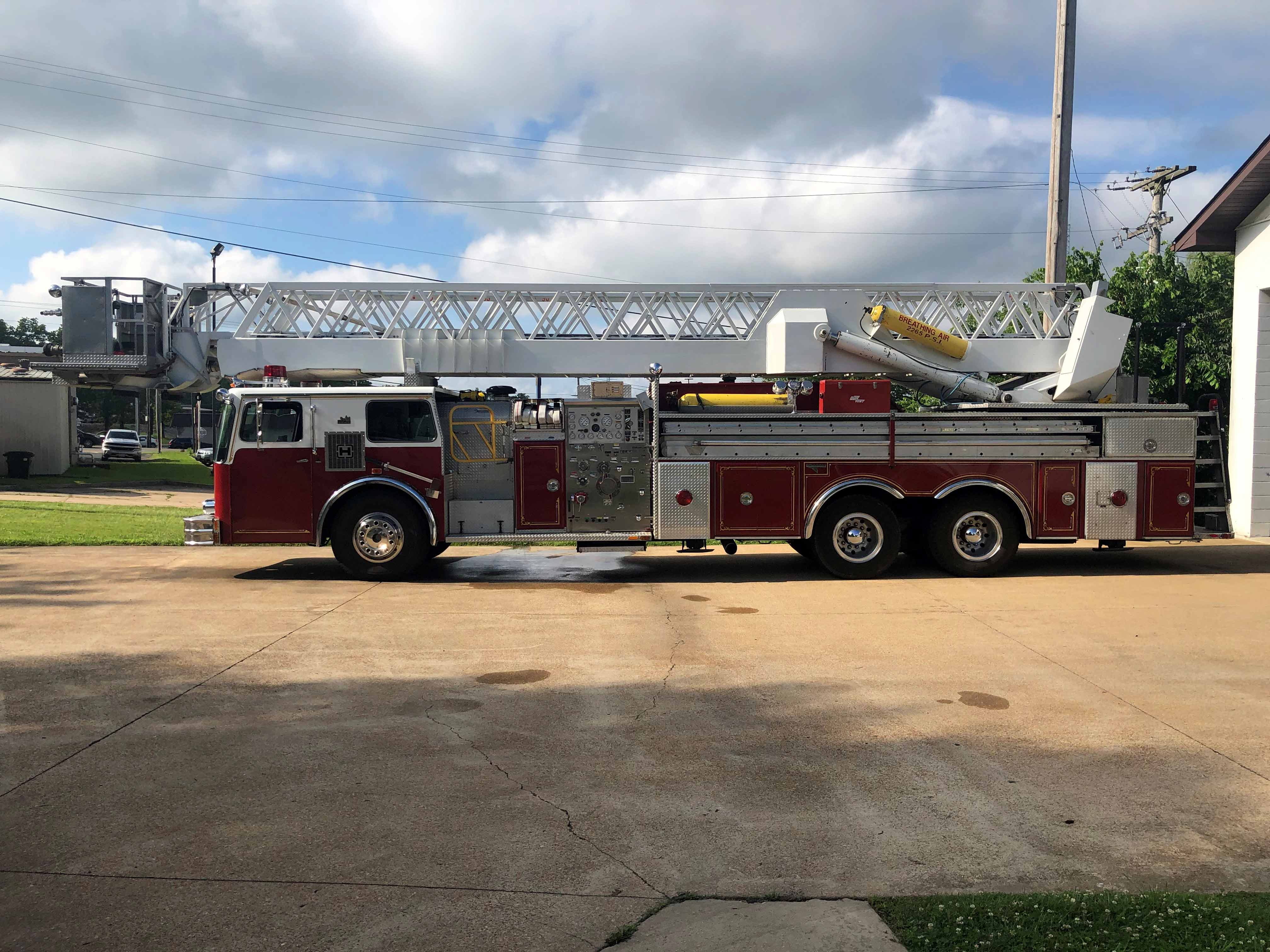 1984 Grumman Hendrickson 102' Aerial | Used Truck Details