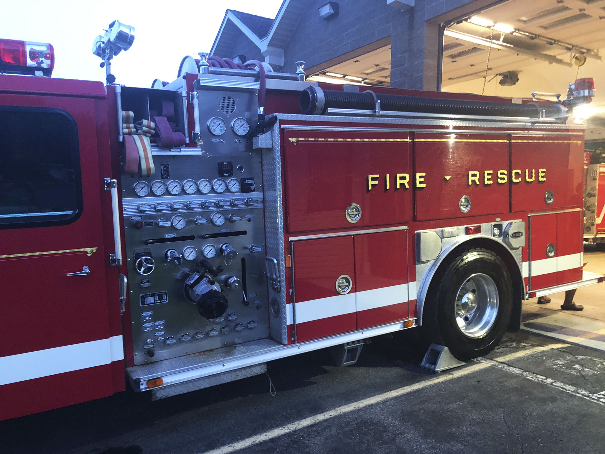 1995 E-One Cyclone Pumper | Used Truck Details