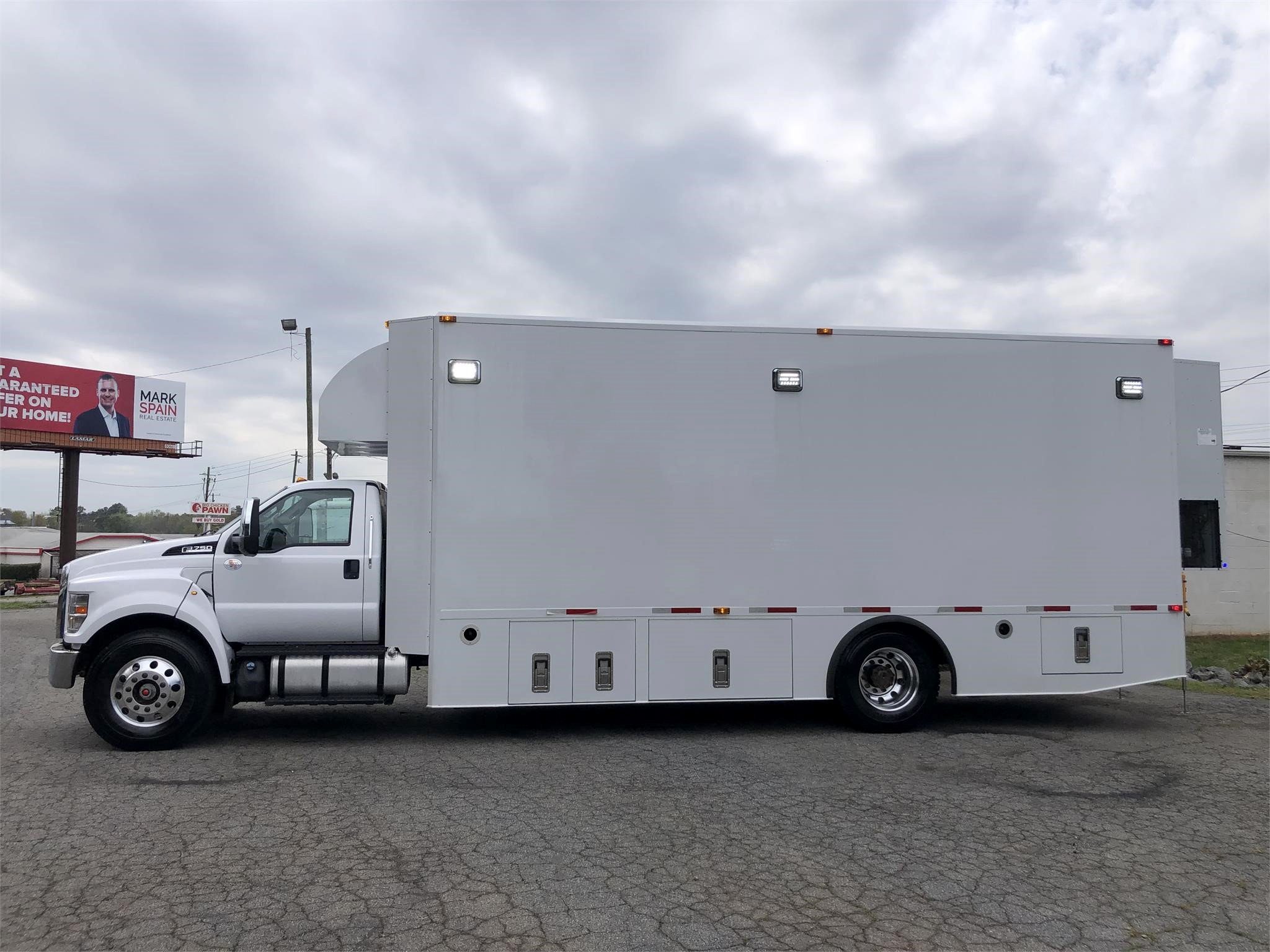 2017 Ford F750 Command Unit | Used Truck Details