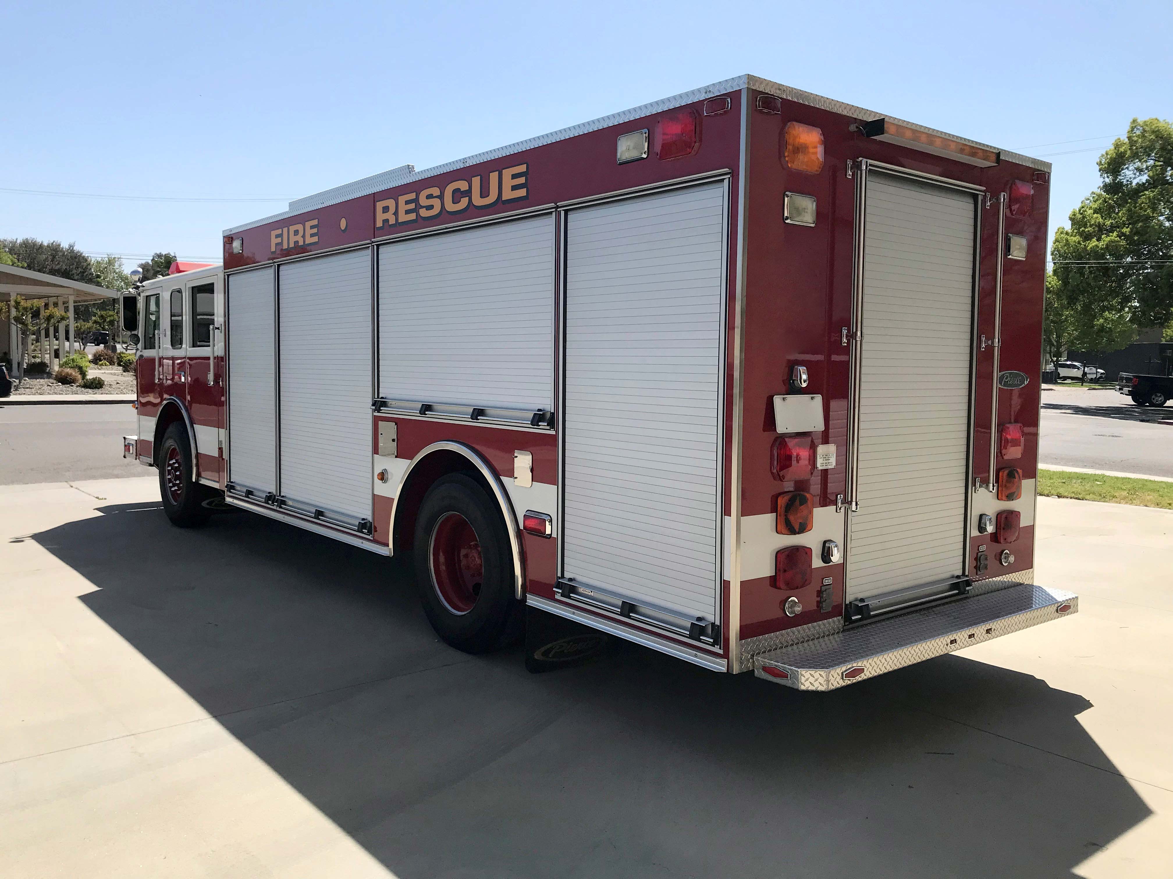 1999 Pierce Saber Custom Rescue | Used Truck Details